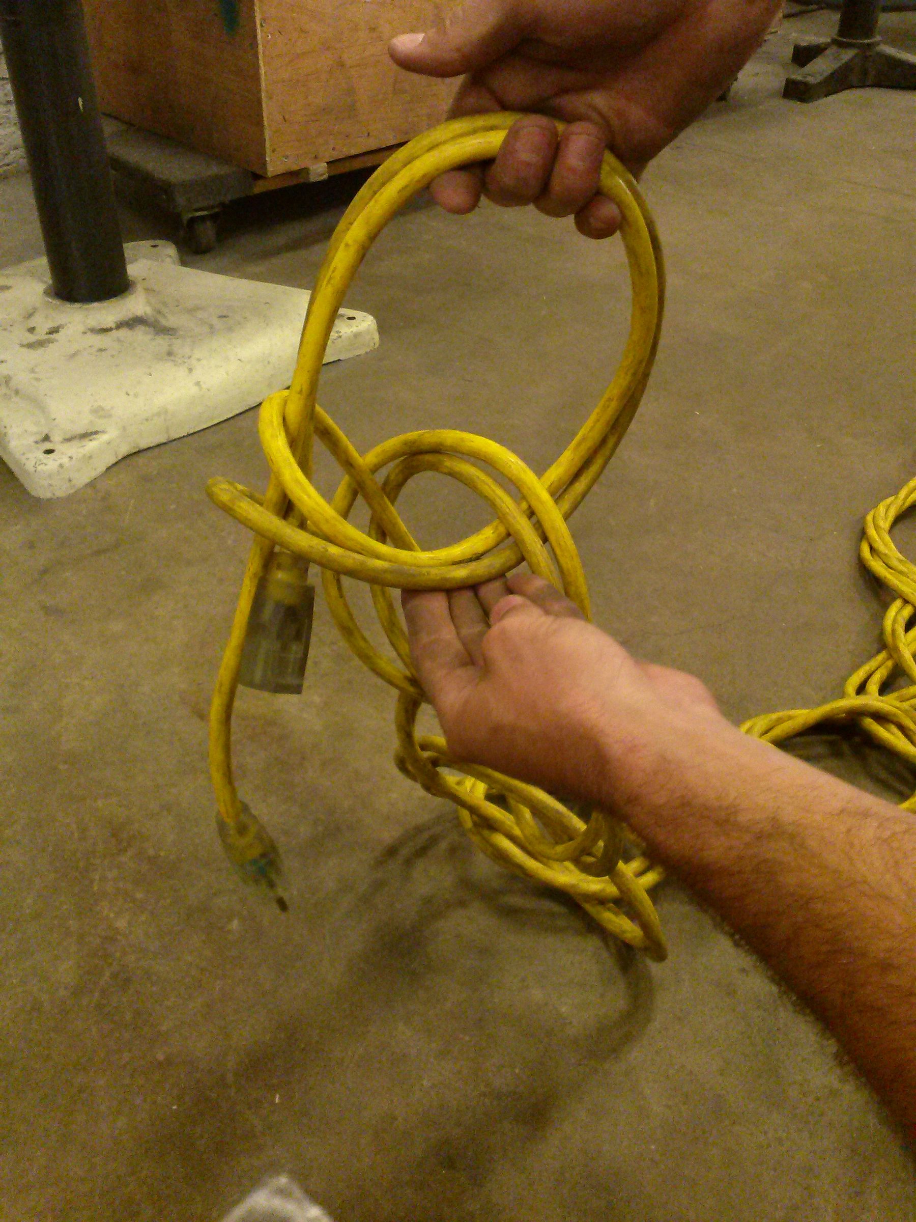 Daisy Chain an Extension Cord : 7 Steps - Instructables