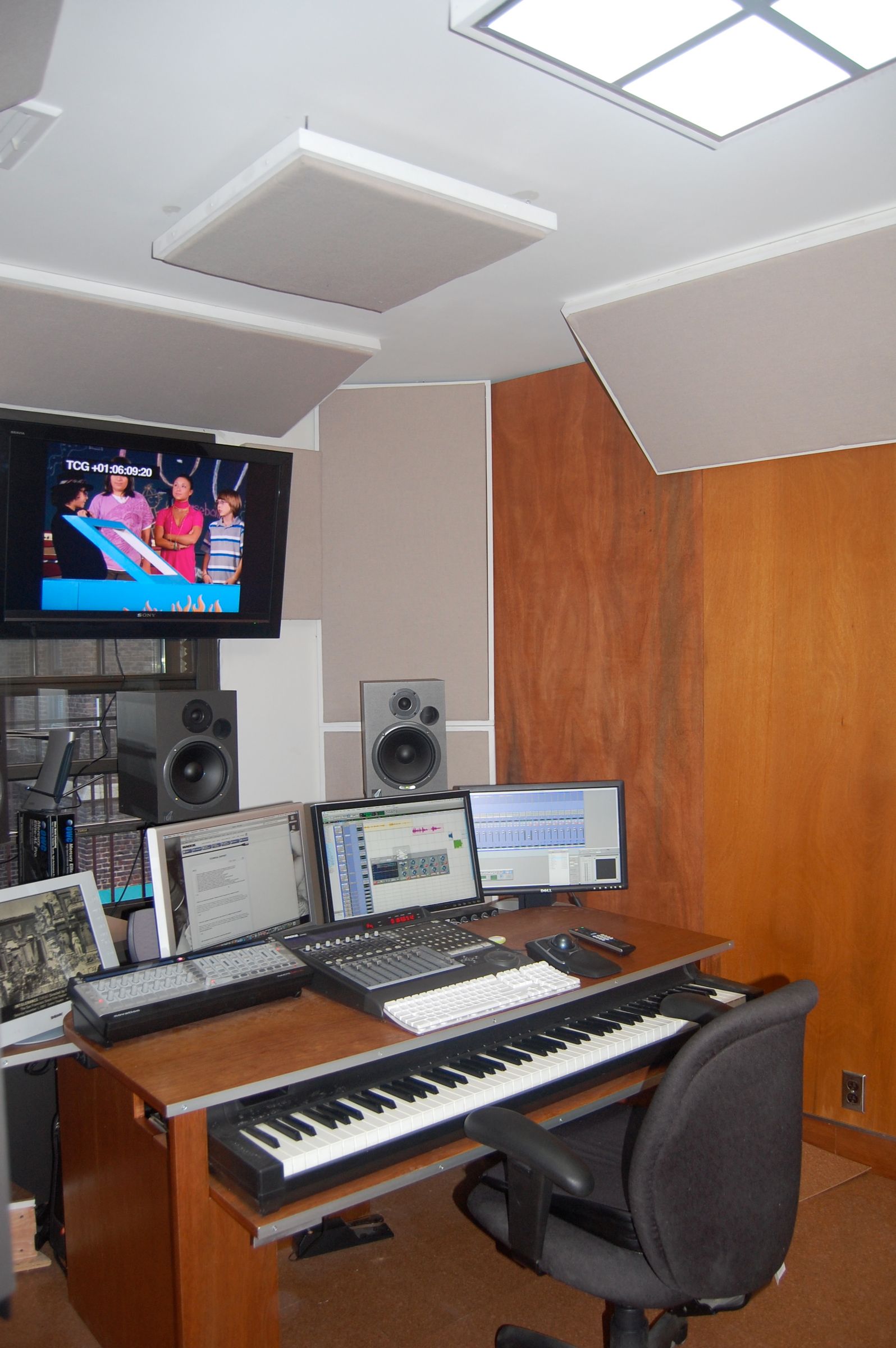 Build a Music Studio in an Apartment Building : 9 Steps (with Pictures ...