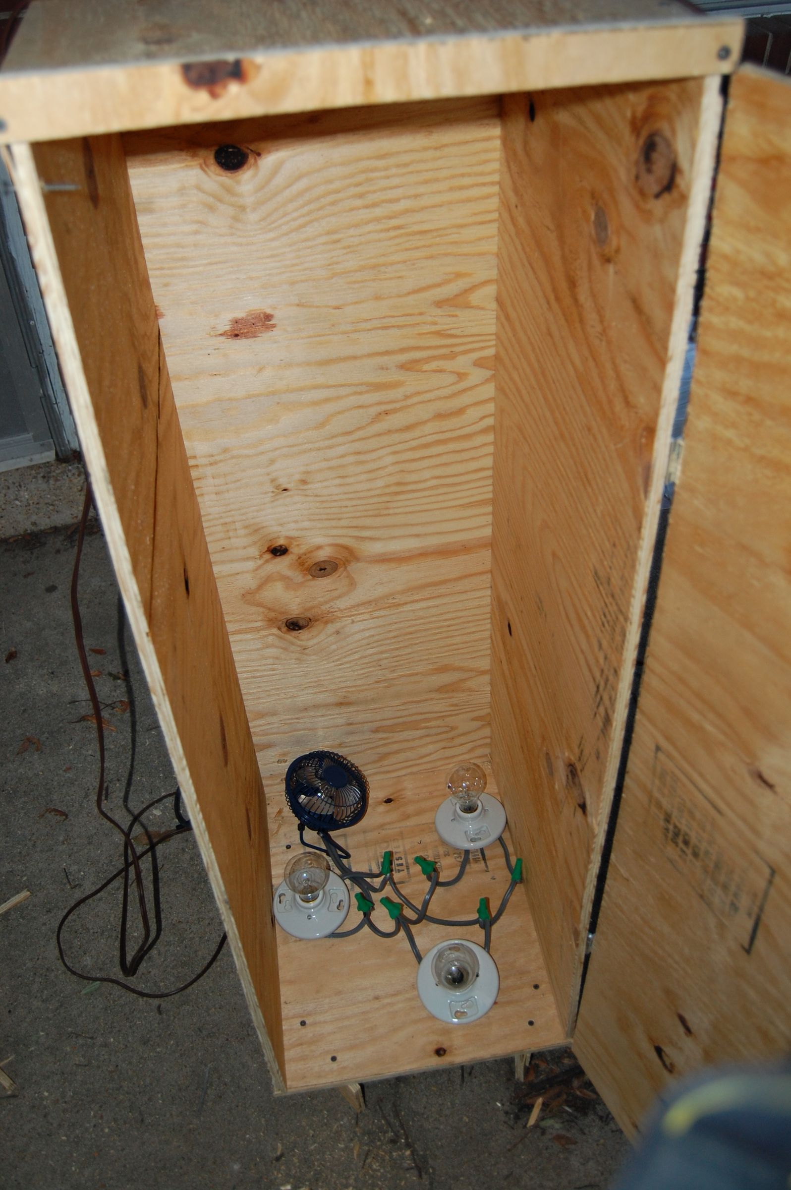 Box Food Dehydrator : 5 Steps (with Pictures) - Instructables
