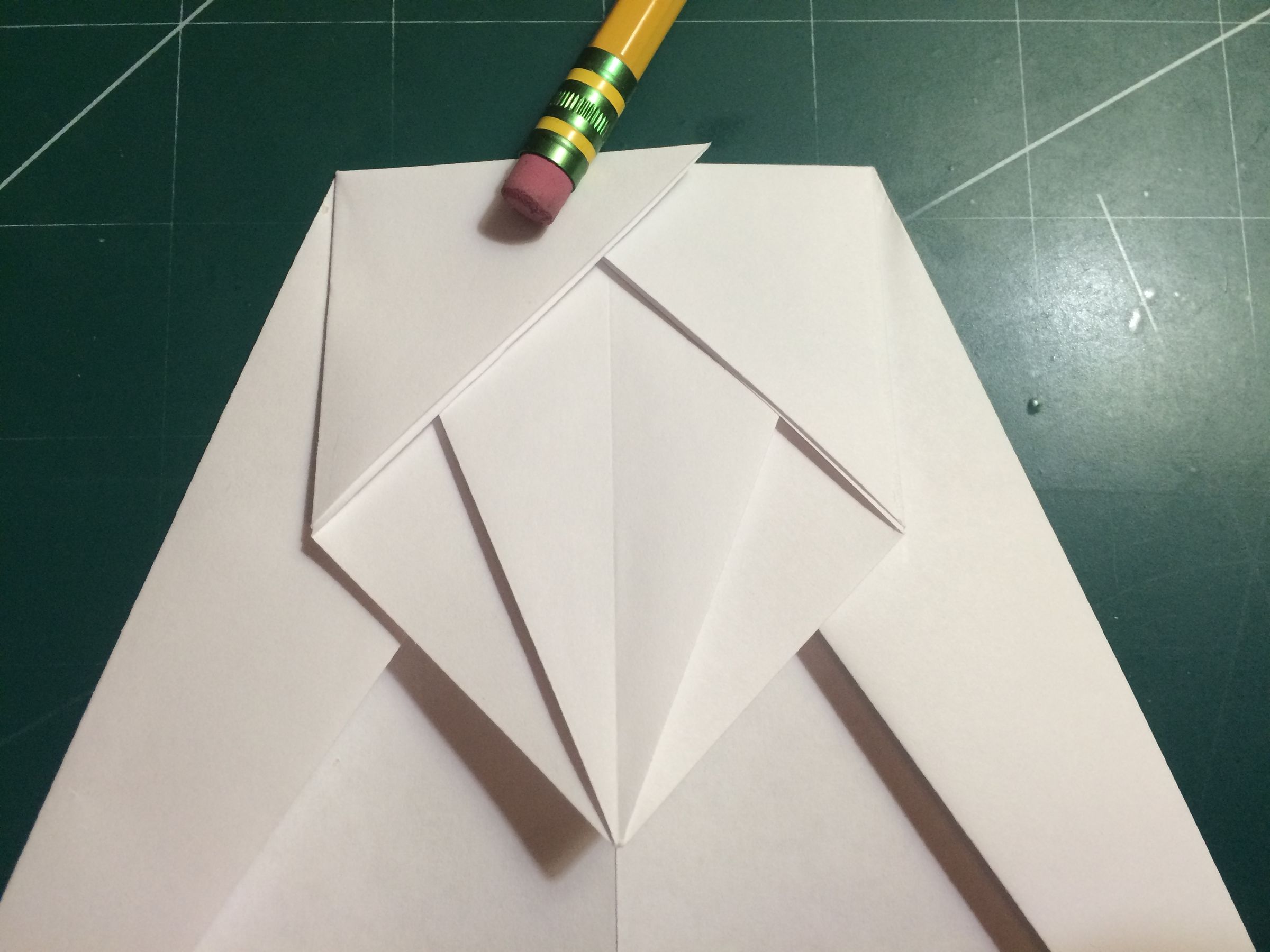 How to Make the ThunderDart Paper Airplane : 7 Steps - Instructables