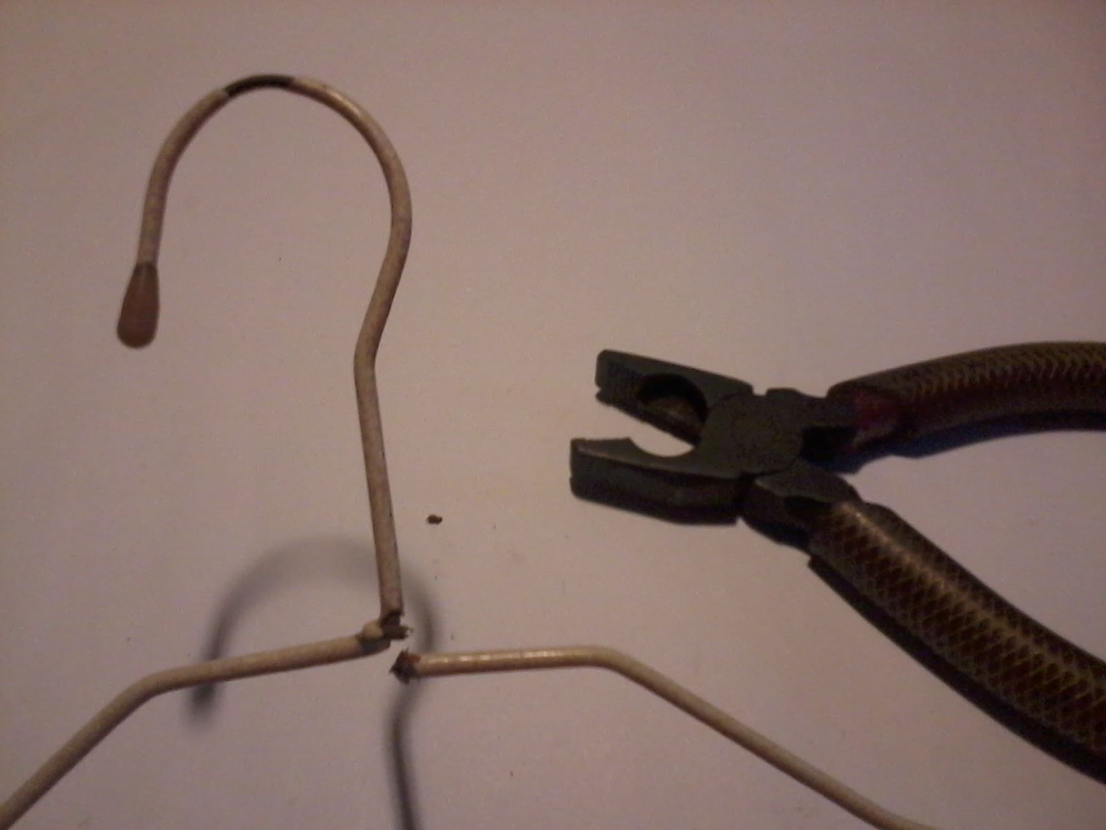 Clothes Hanger Hack : 3 Steps - Instructables