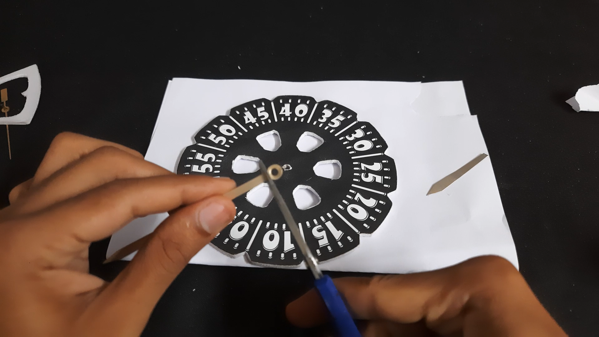 How to Make a Clock That Tells Time With a Twist...? : 8 Steps (with ...