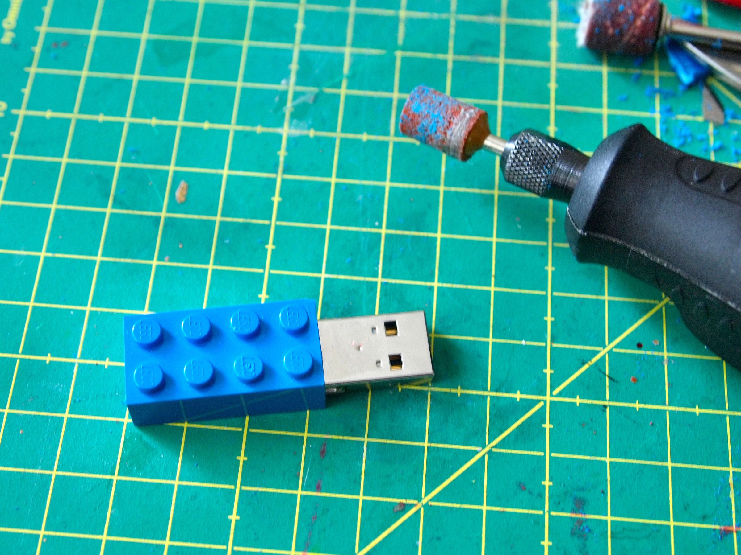 Lego USB Flash Drive Bracelet : 4 Steps (with Pictures) - Instructables
