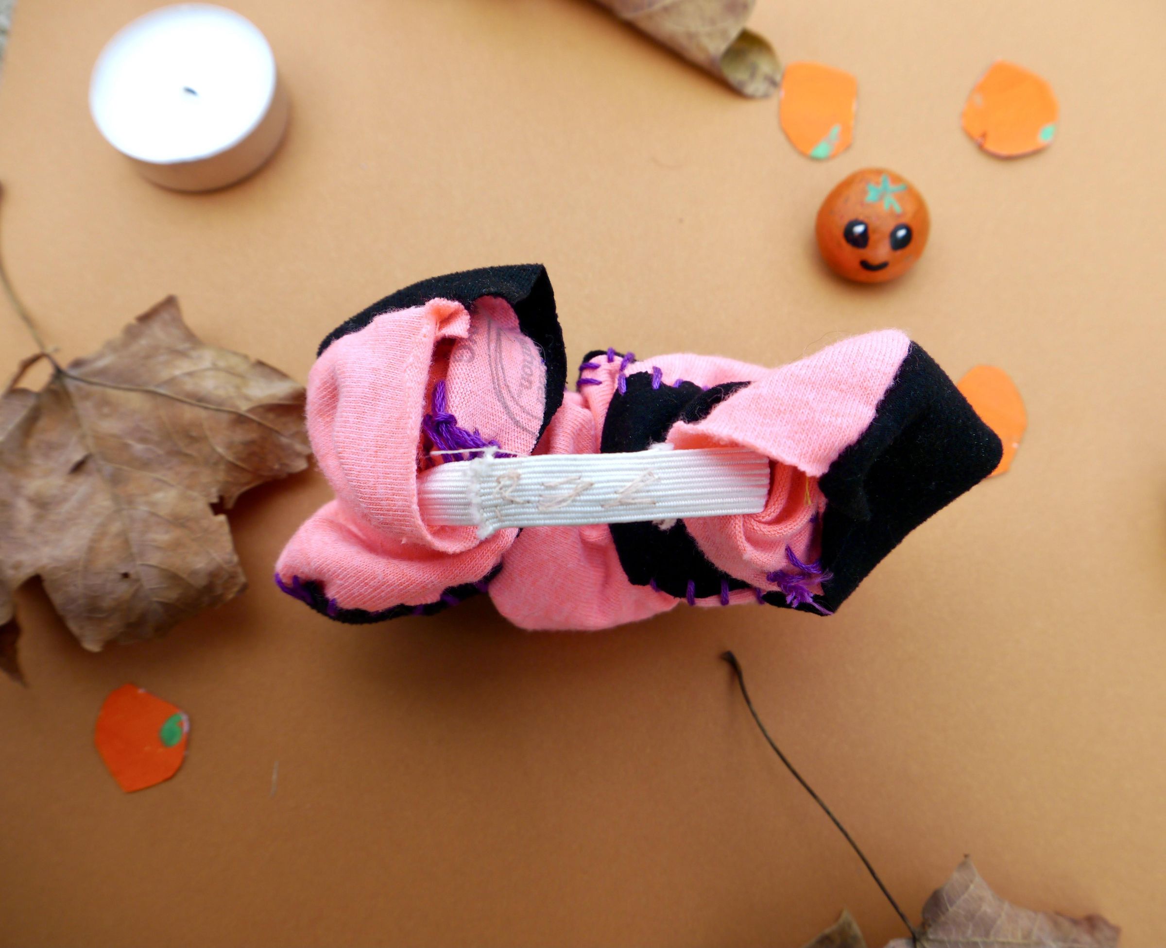 🍂🎃Halloween Scrunchie With Charms🎃🍂 : 5 Steps (with Pictures ...