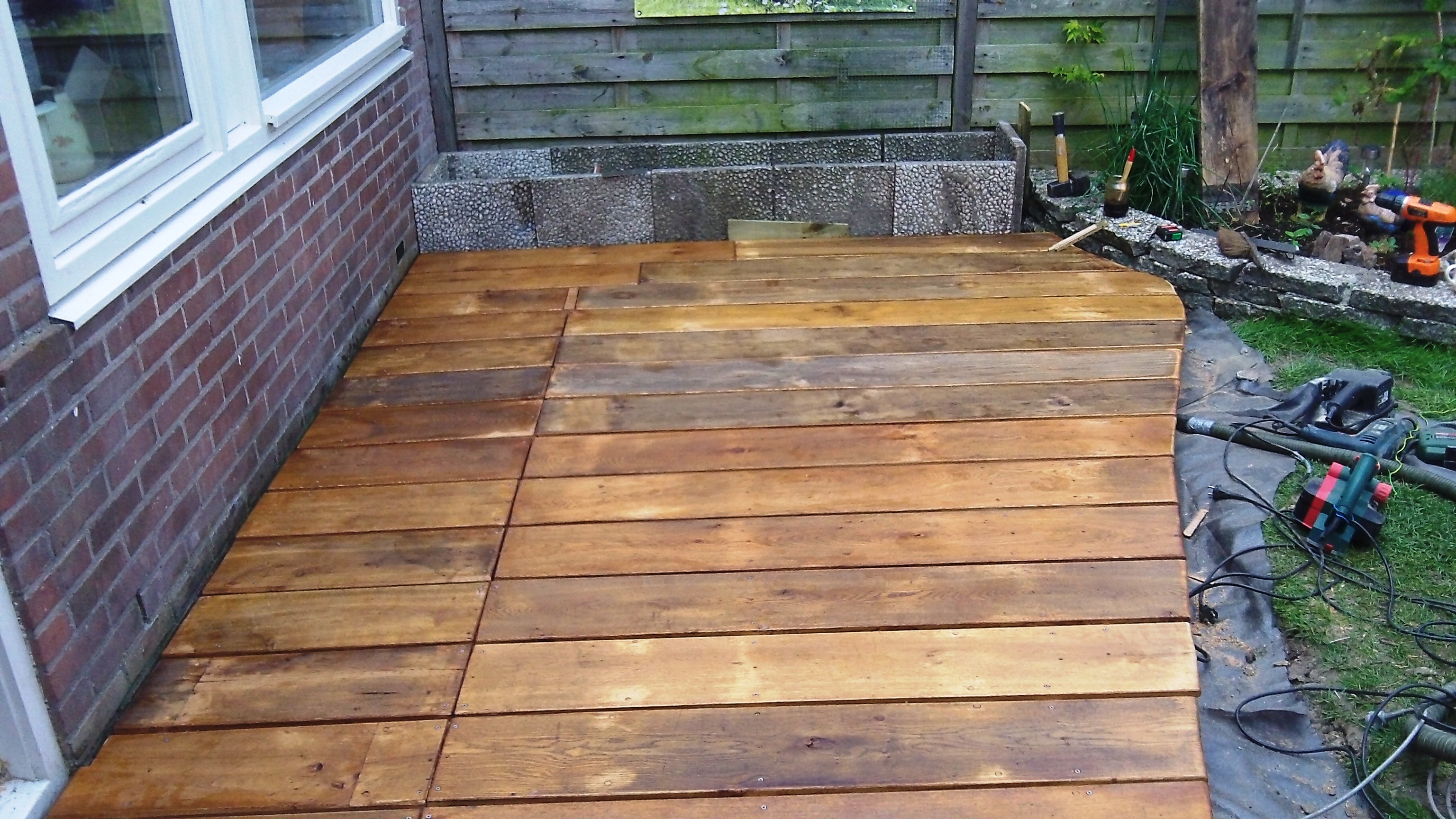 Improving My Backyard Platform - Instructables