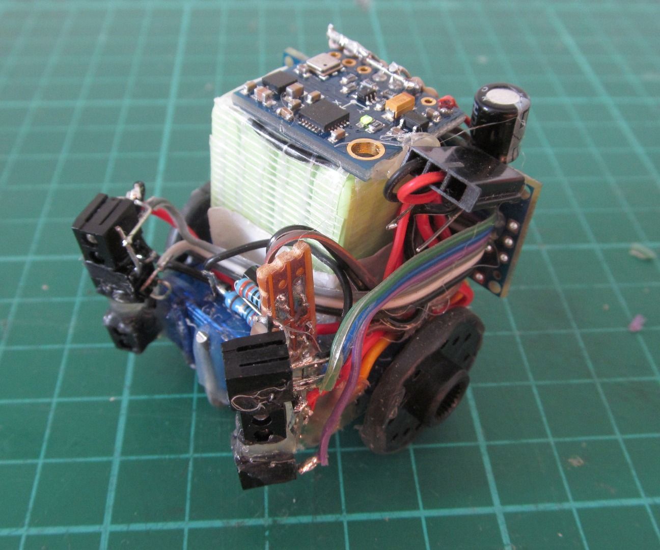 Micro Robot (5cm Cube) : 7 Steps - Instructables