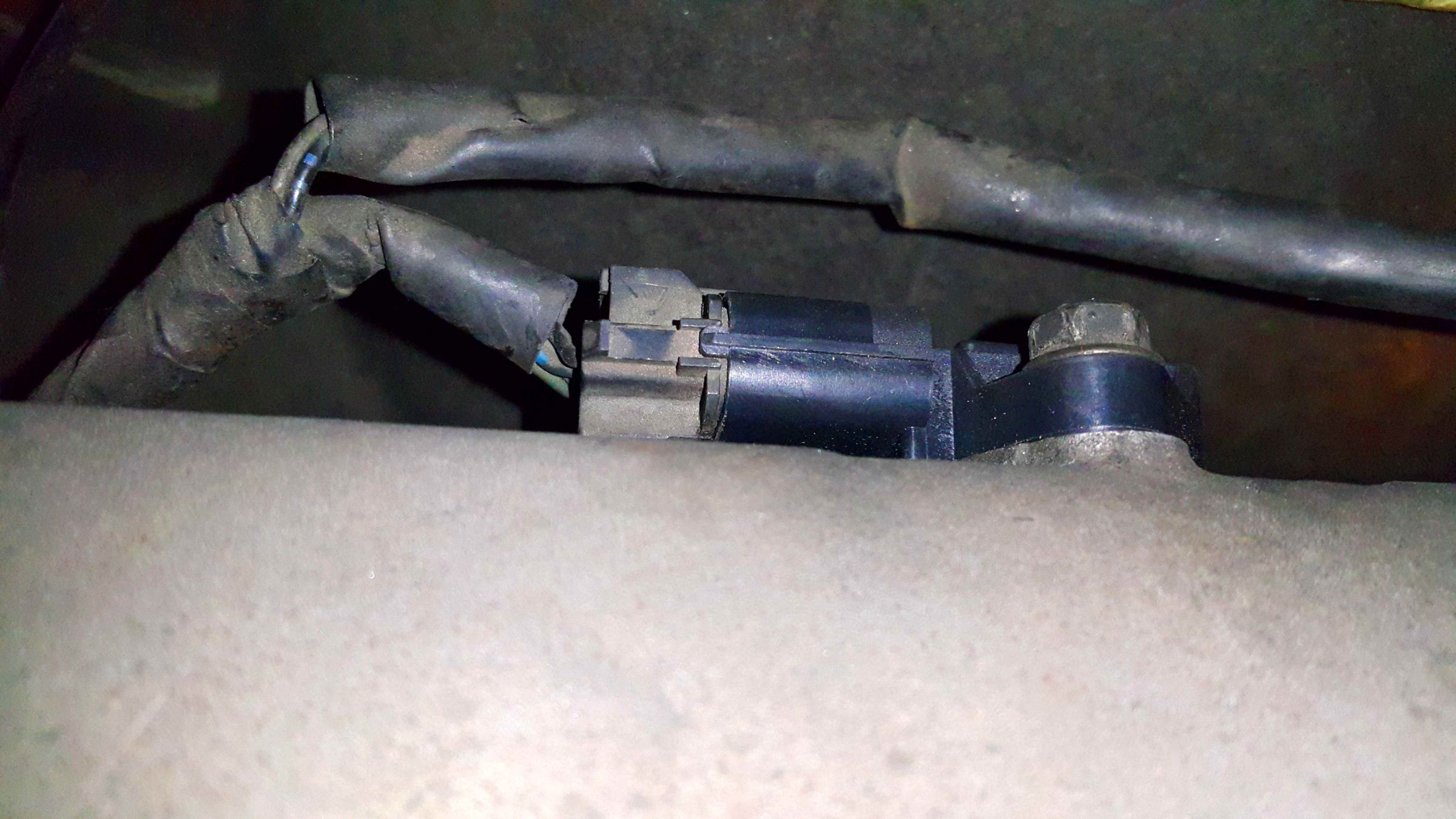 Replacing a Map Sensor (Hyundai Trajet/sonata) : 3 Steps - Instructables