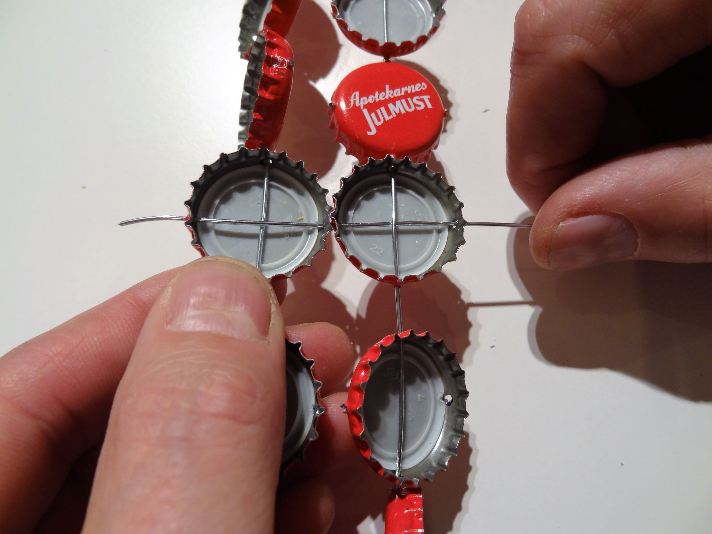 Make a Bottle Cap Bag : 11 Steps (with Pictures) - Instructables
