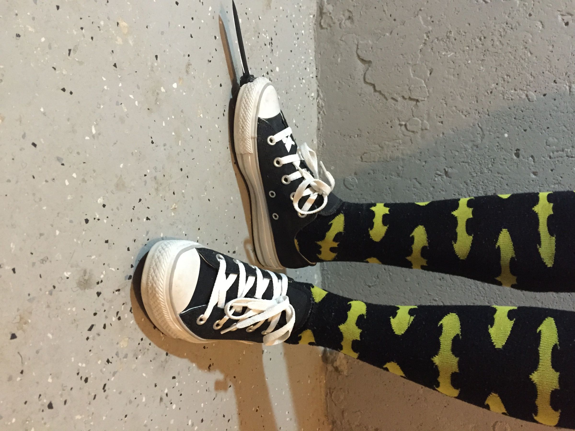 Joker Knife Shoes : 7 Steps - Instructables