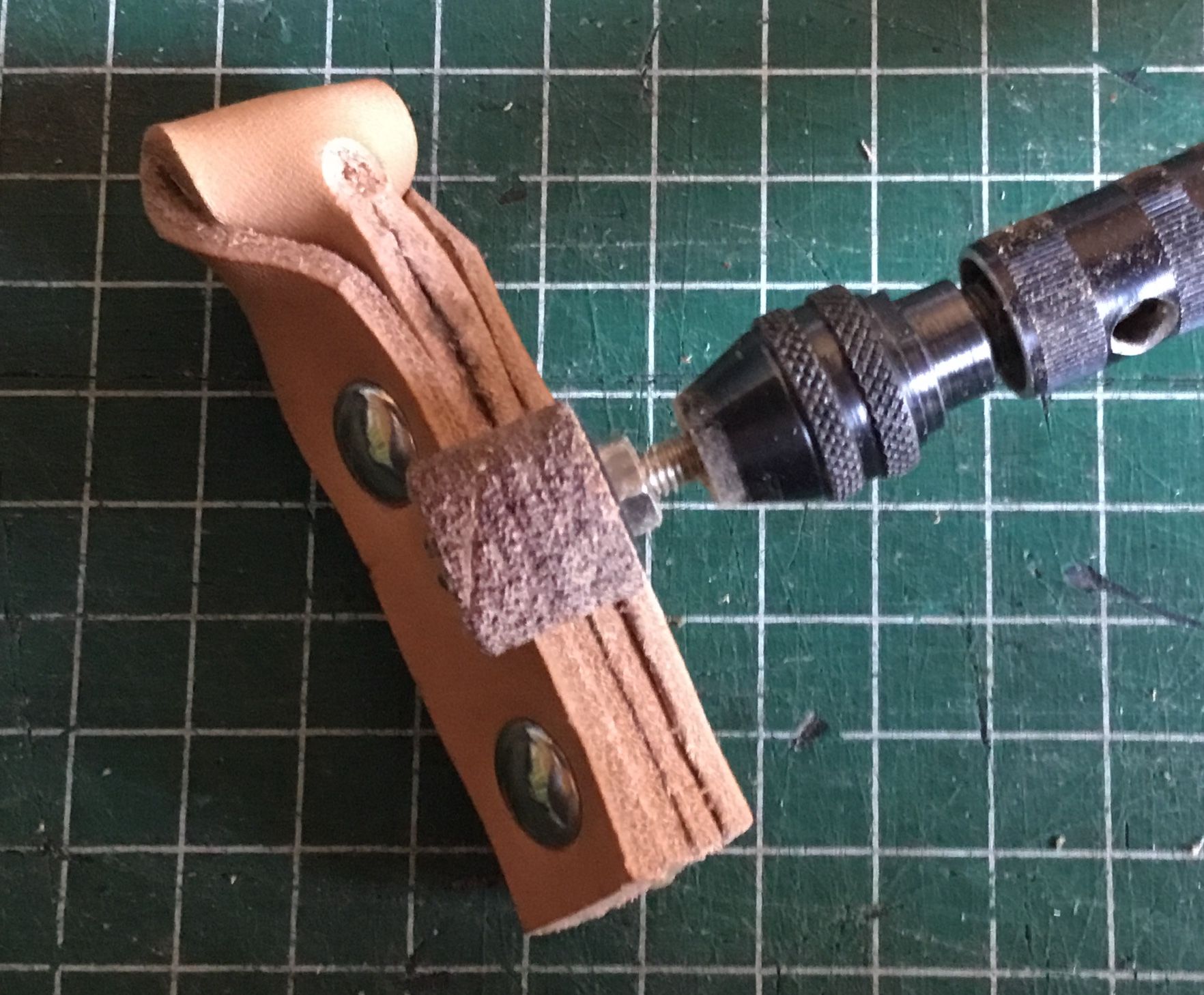 Leather Keyholder : 4 Steps (with Pictures) - Instructables