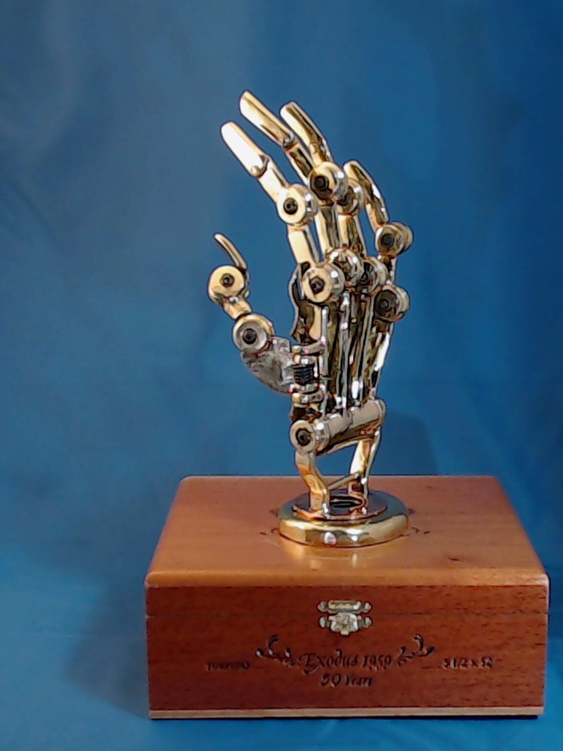 Steampunk Prosthetic Hand for a Wounded Warrior Pt. 1 [Now More Pics ...
