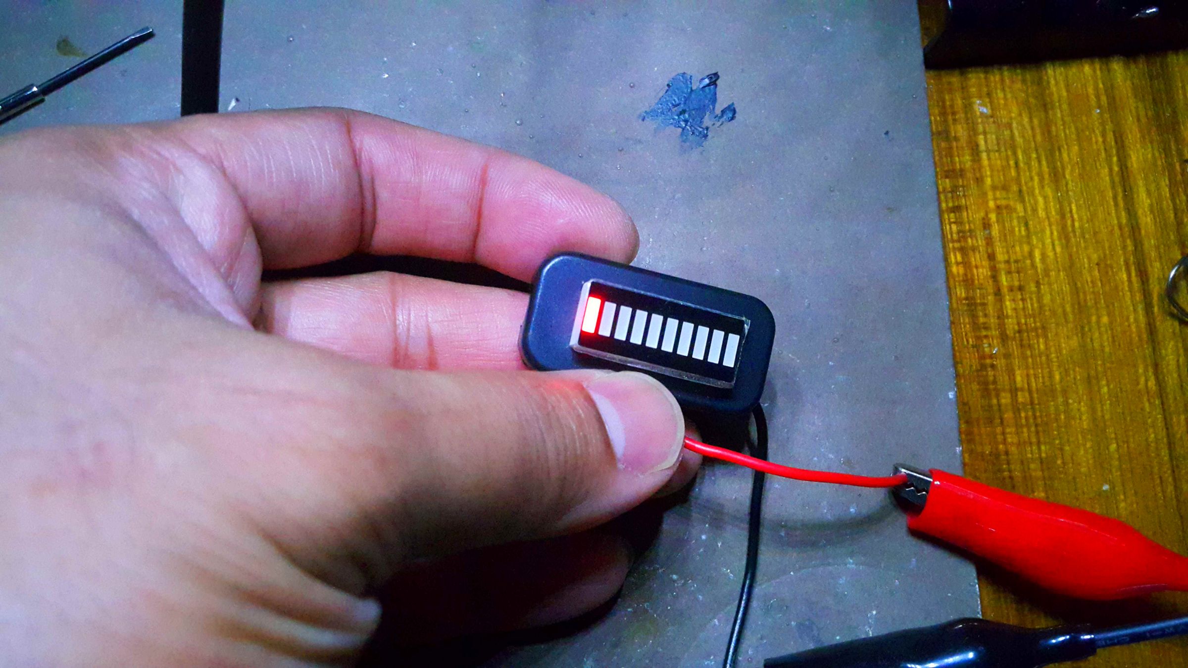 Setting a Battery Level Meter. : 4 Steps (with Pictures) - Instructables