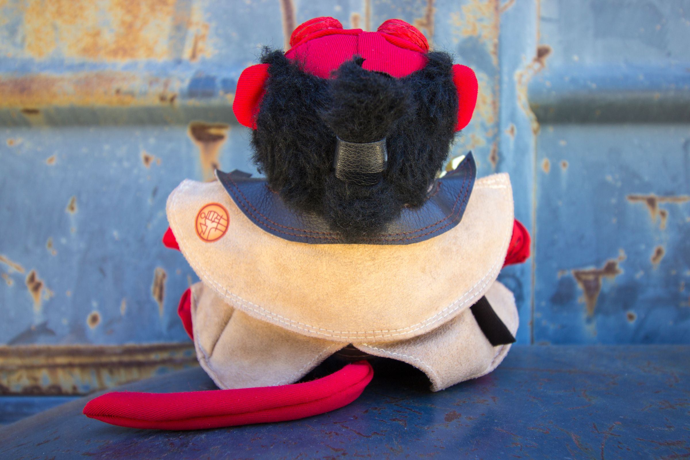 Hellboy Comic Con Costume (For Timmy the ThinkGeek Monkey) : 8 Steps (with Pictures) - Instructables