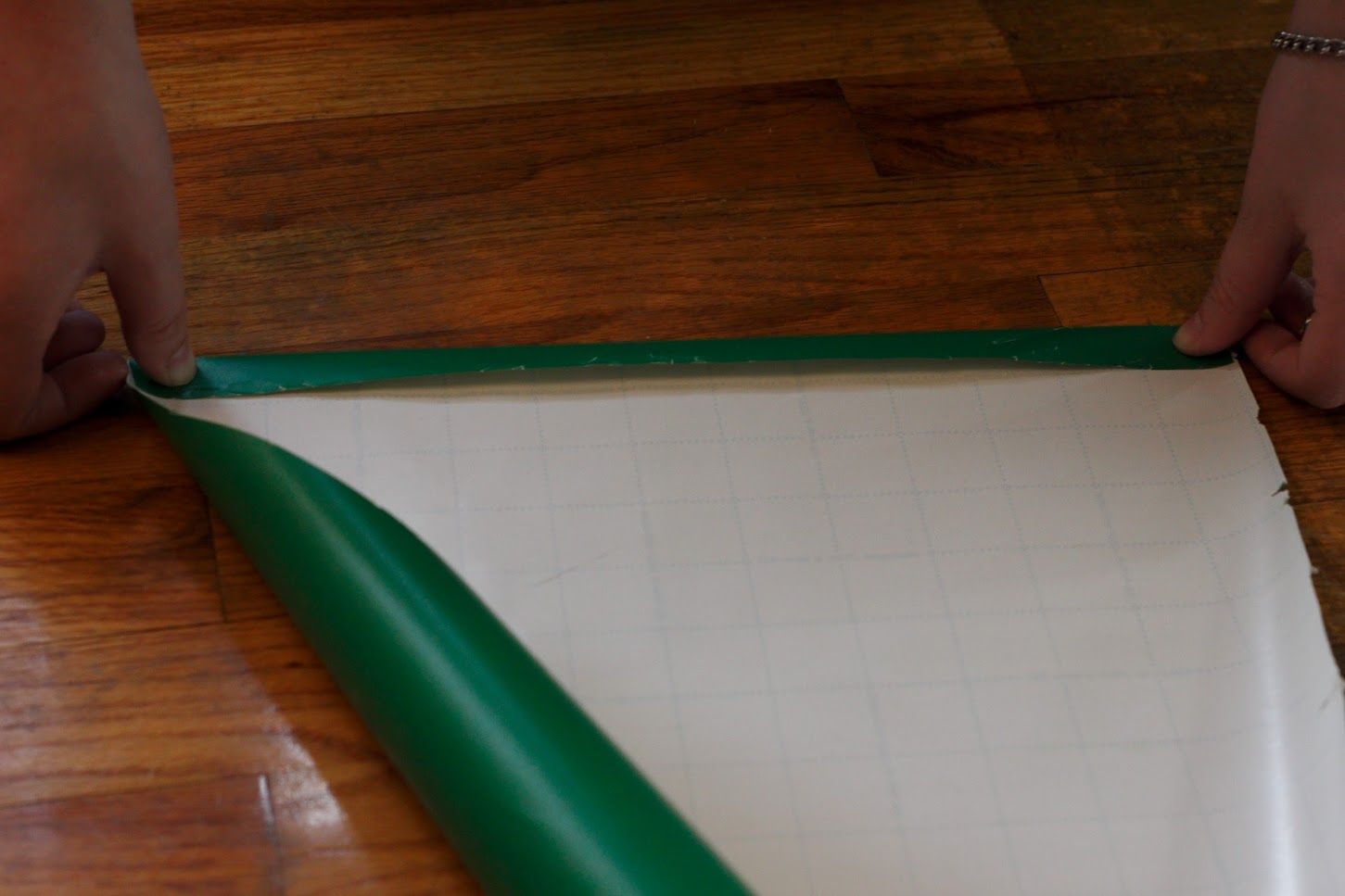 How to Properly Wrap a Present : 17 Steps (with Pictures) - Instructables