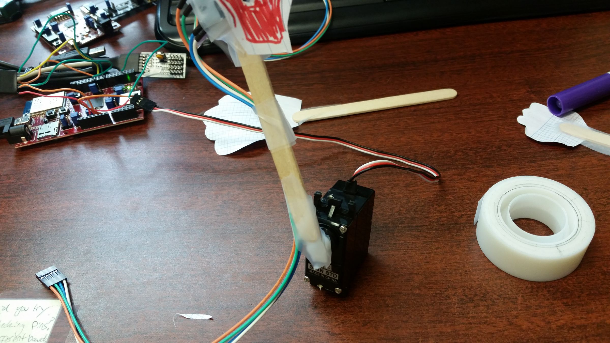 High Five Robot : 10 Steps - Instructables