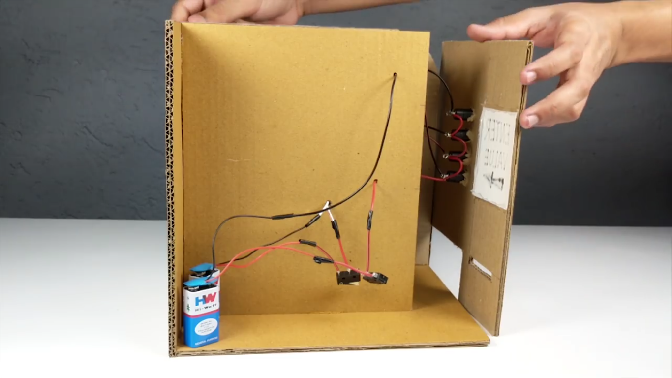 How to Make a DIY Cardboard ATM Machine : 11 Steps - Instructables