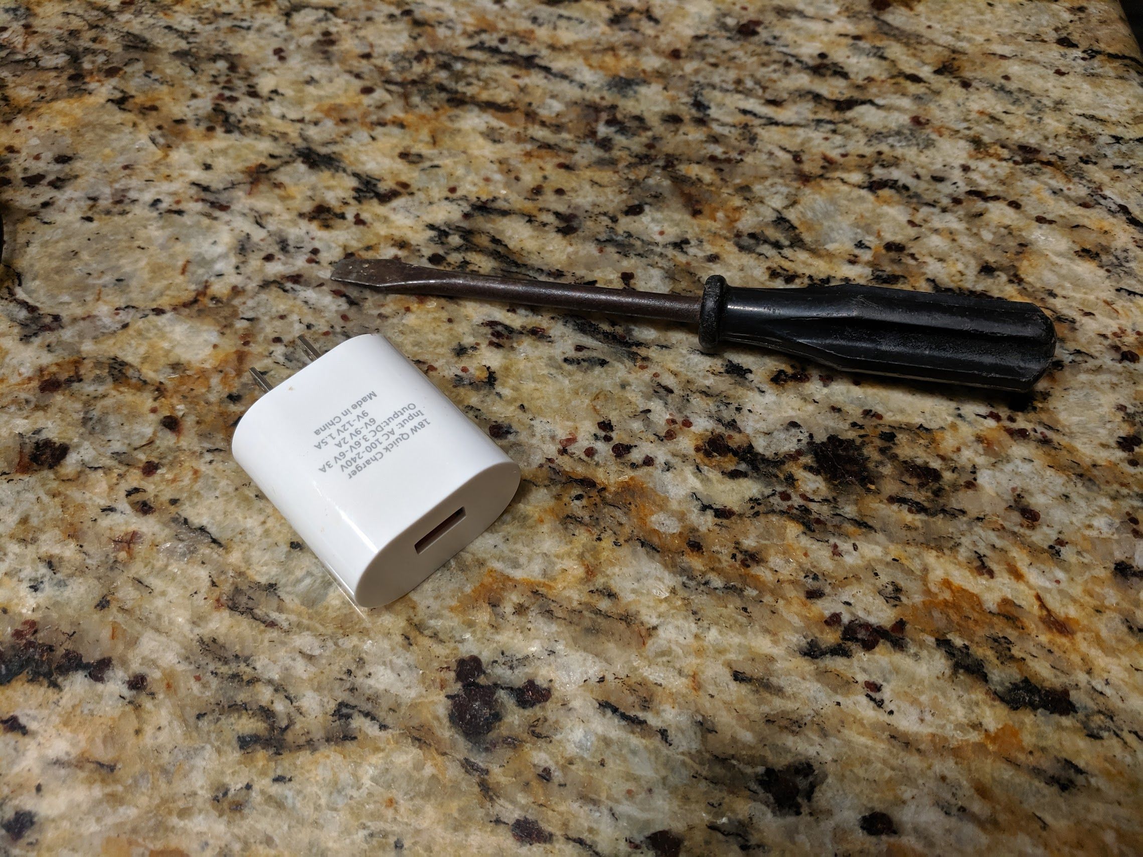 Add a USB Port to a Lamp : 5 Steps (with Pictures) - Instructables
