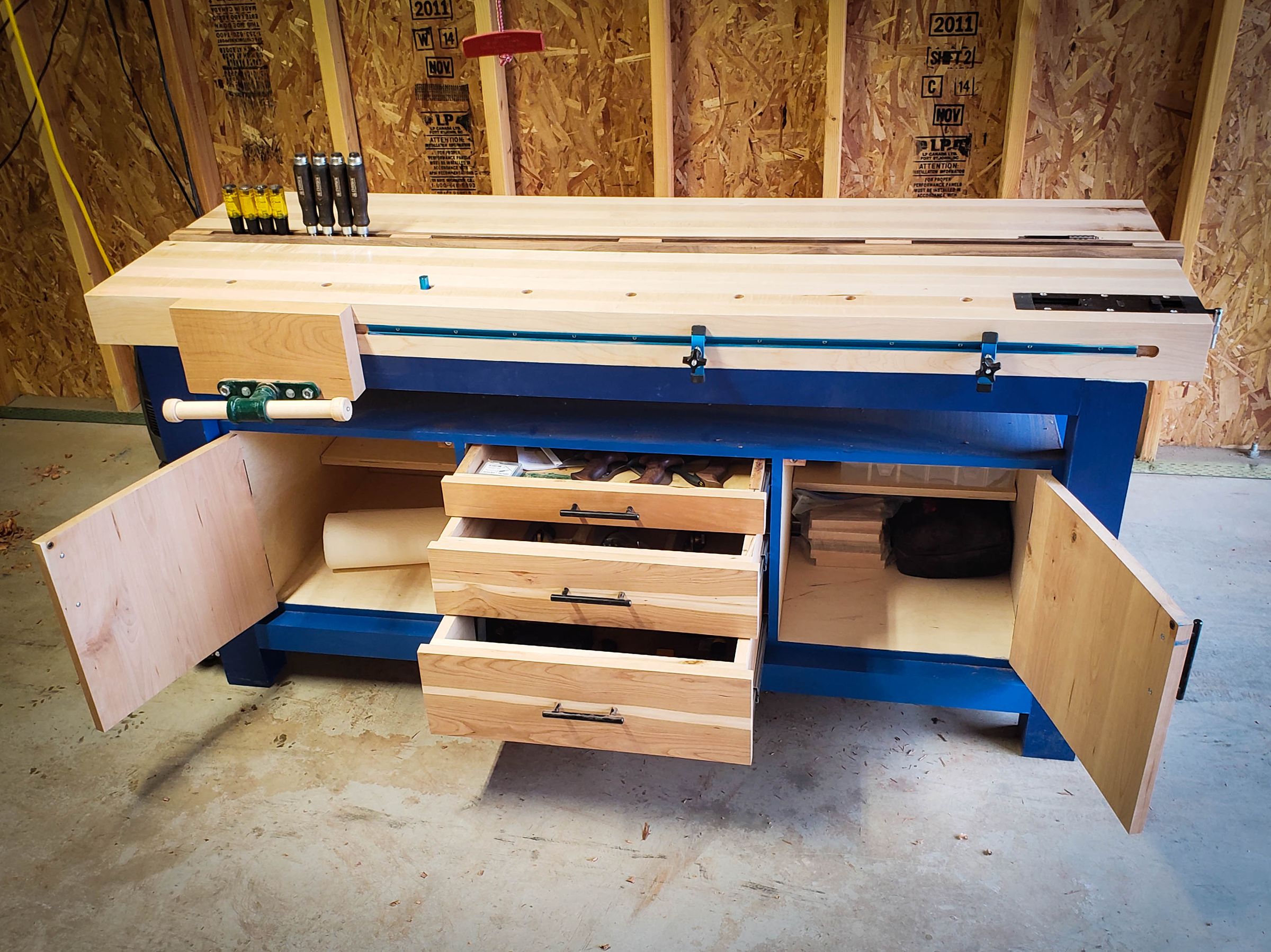 Entry Level Workbench : 46 Steps (with Pictures) - Instructables