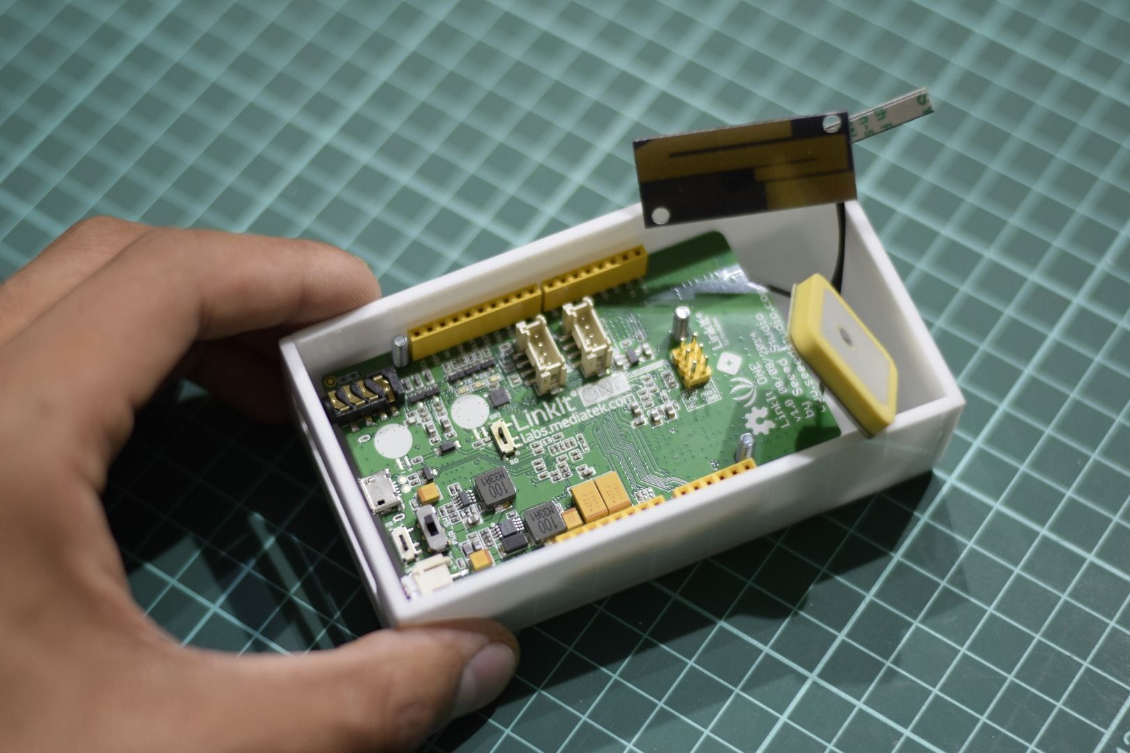 Linkit One Plexiglass Case : 9 Steps (with Pictures) - Instructables