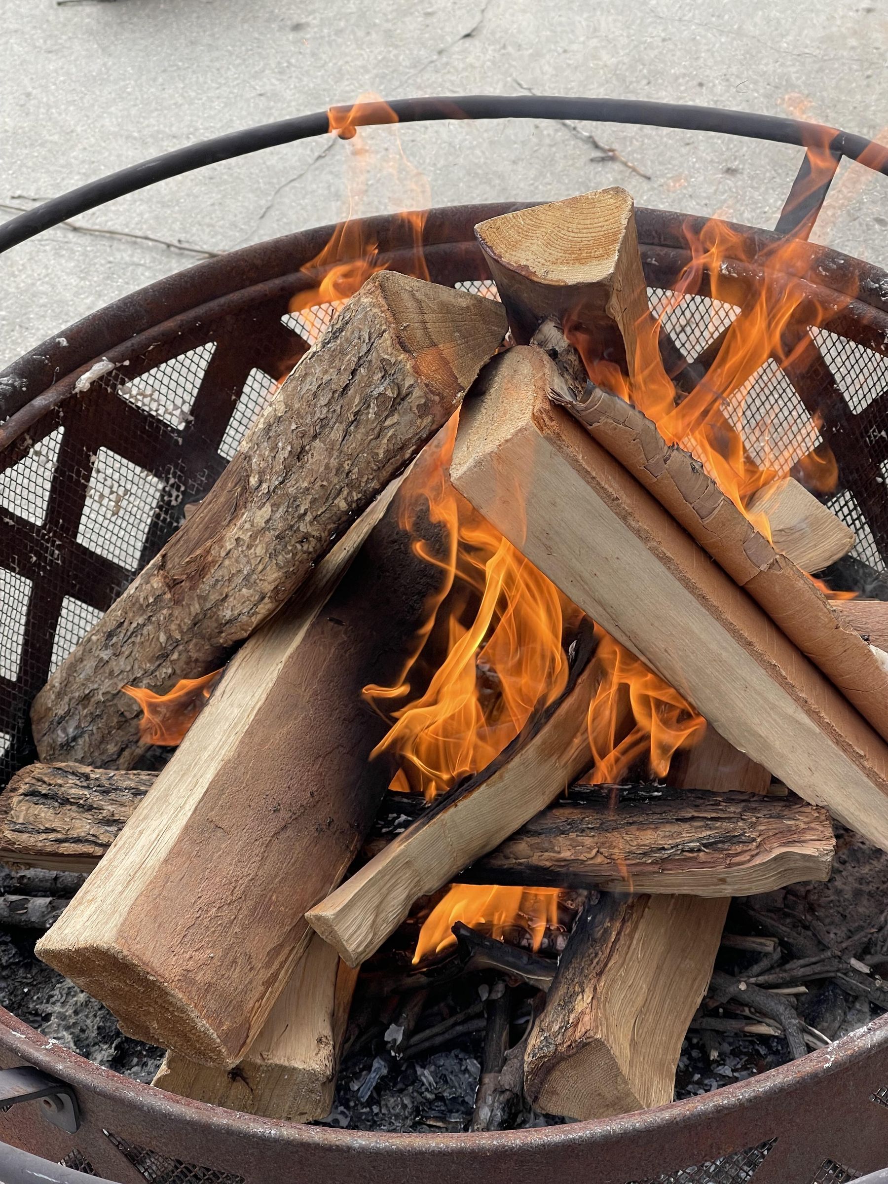How to Build a Camp Fire : 4 Steps - Instructables
