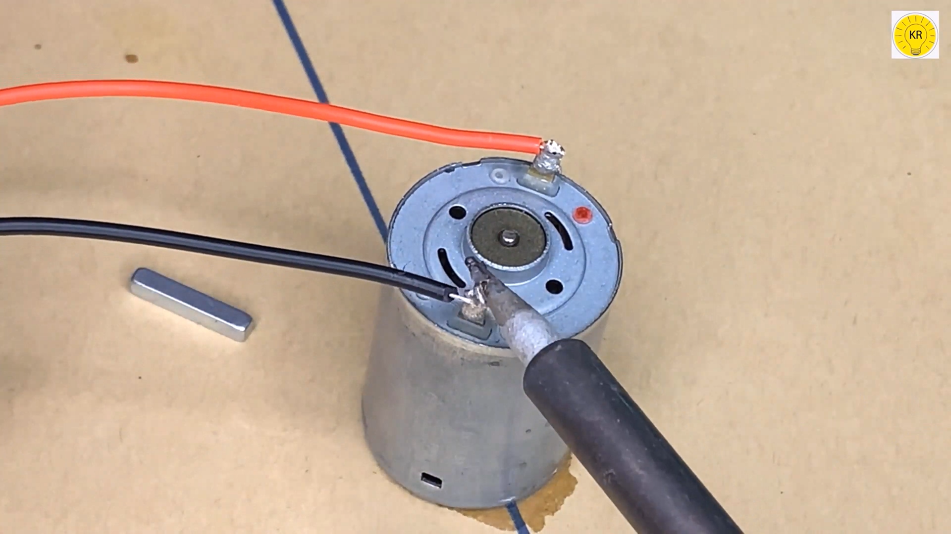 Propeller LED Pendulum Clock - Instructables