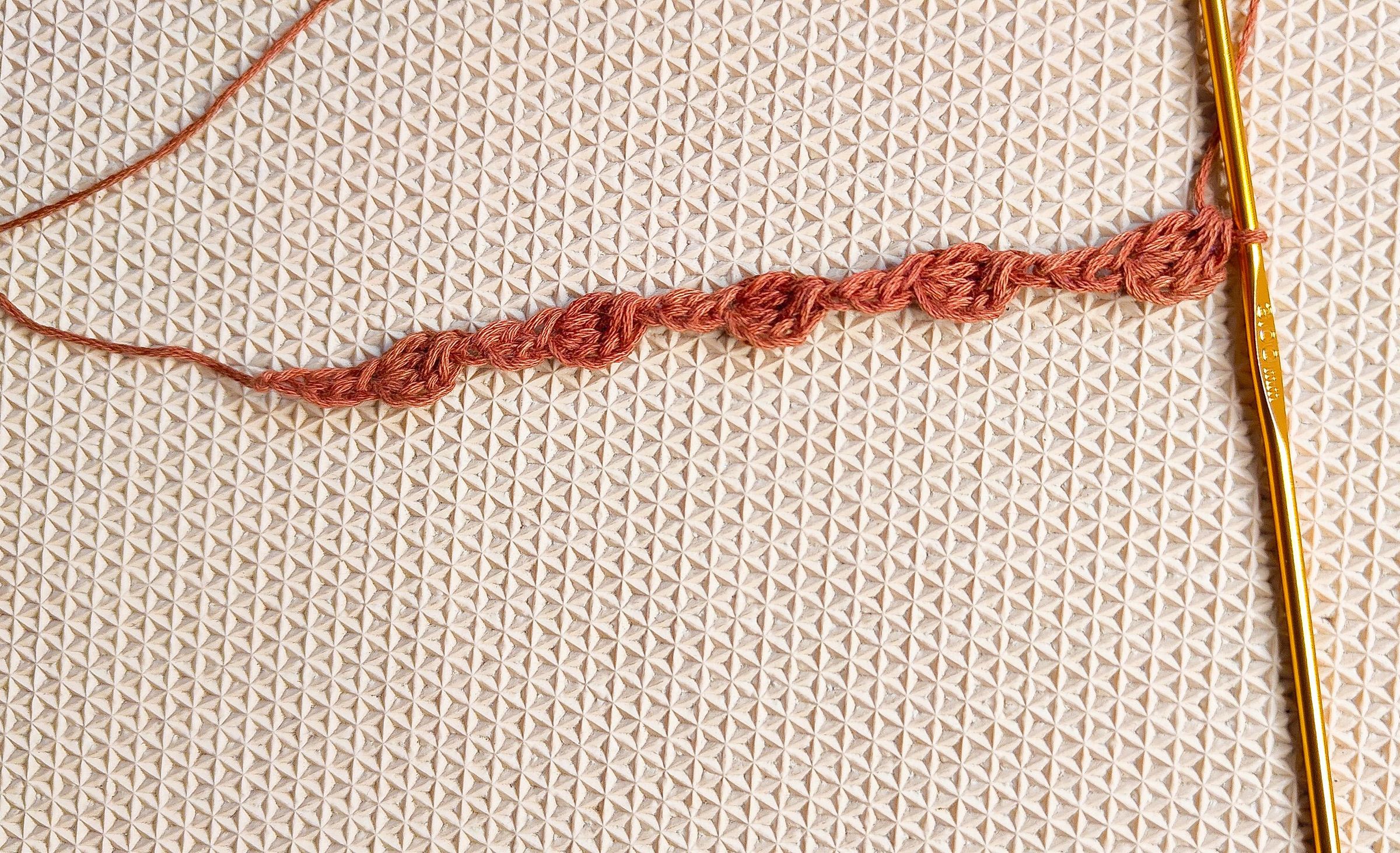 Simple Crochet Floral Lace Motif Pattern : 3 Steps (with Pictures) - Instructables