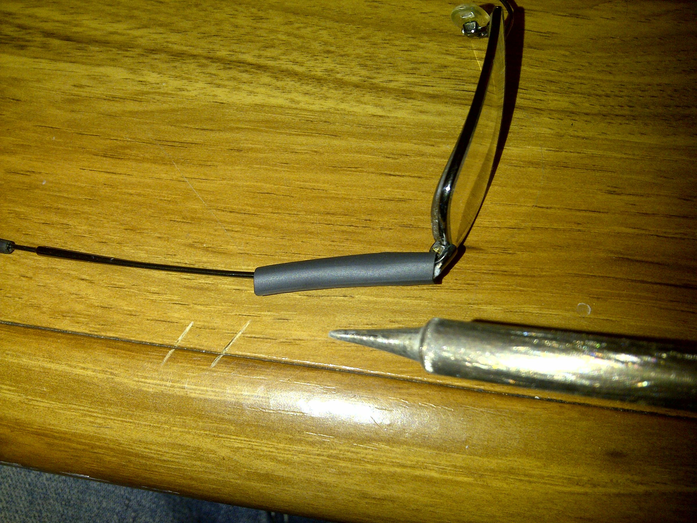 How to Repair a Broken Hinge on Your Glasses - NerdVision V1.0 : 4 ...