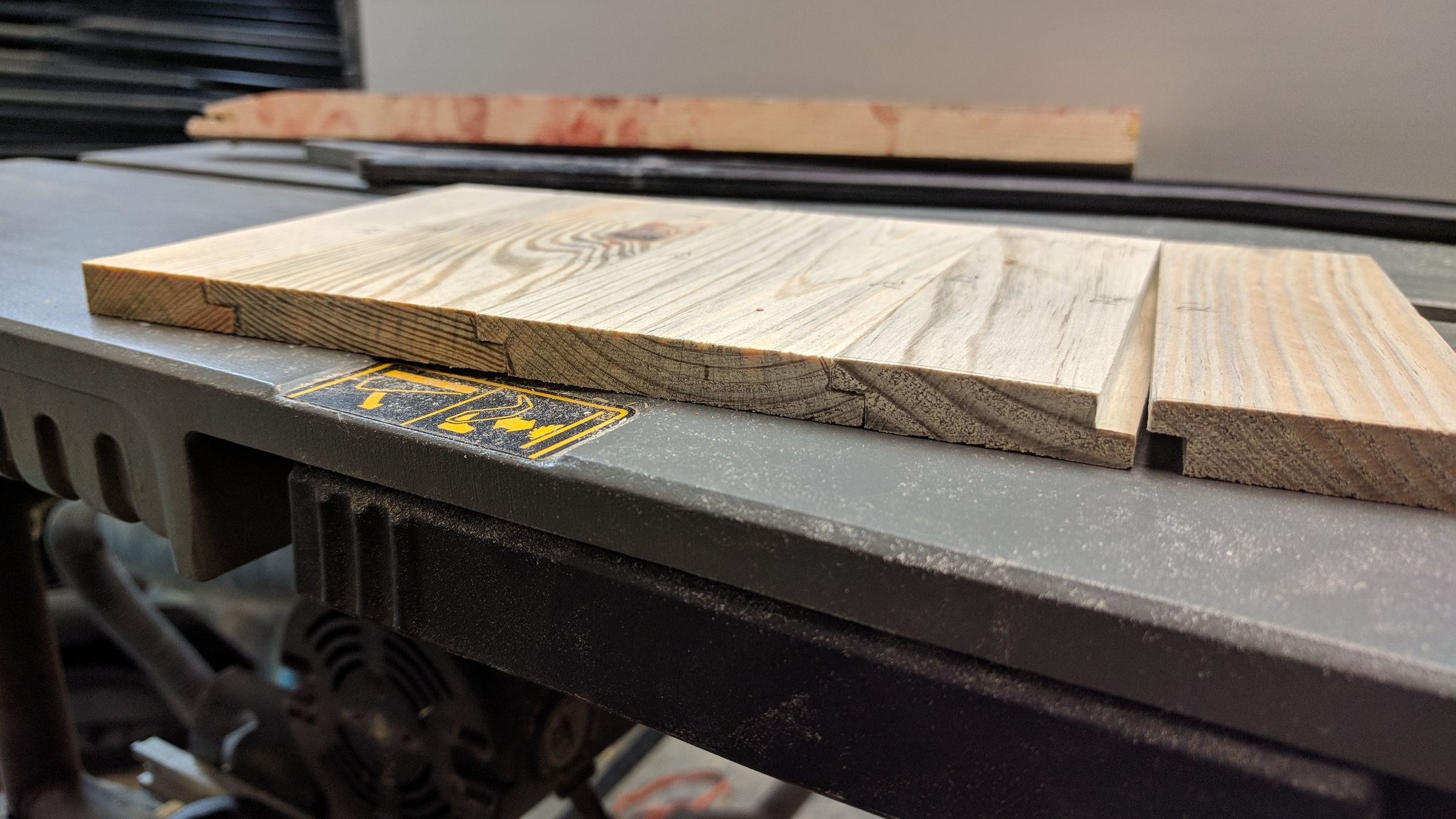 Pallet Wood Mailbox : 8 Steps (with Pictures) - Instructables