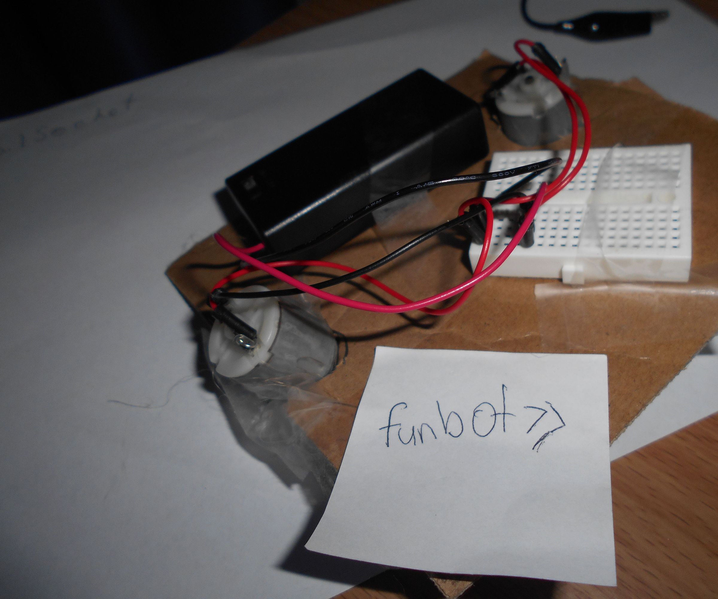 The Funbot - Basic Motorised Extensible Robot : 7 Steps - Instructables
