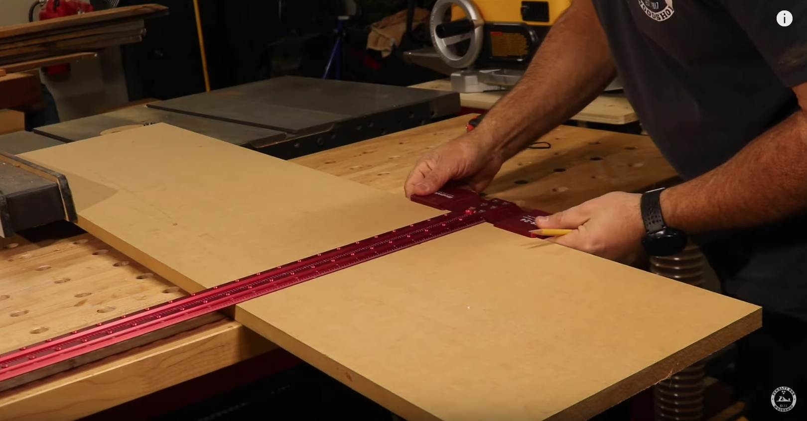 How to Make a Simple Planer Sled for Flattening Wide Boards : 4 Steps ...