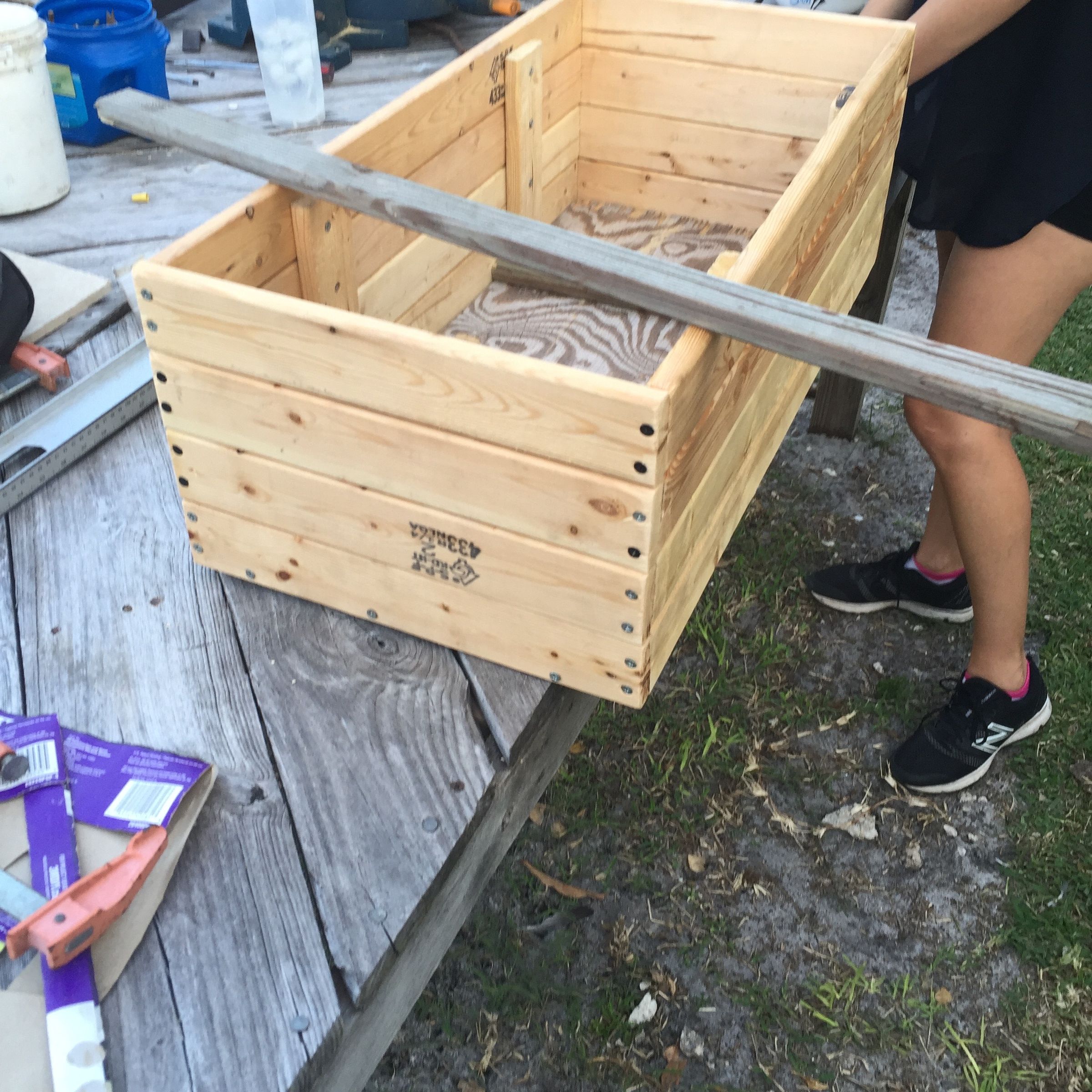 My $10 Reclaimed Climbing Vine Planter Box! : 3 Steps (with Pictures ...