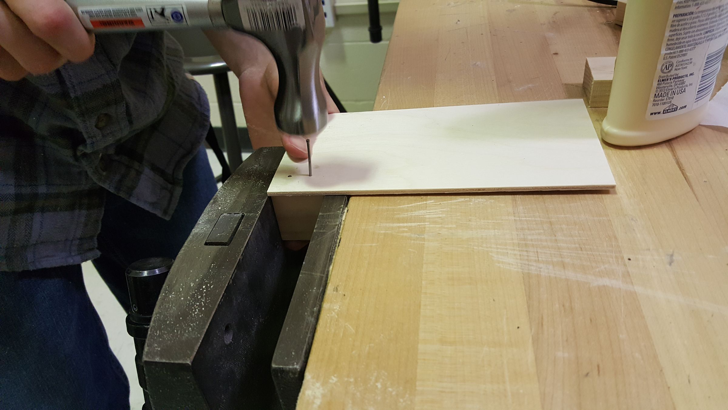 Easy DIY Tron Identity Disc : 11 Steps - Instructables