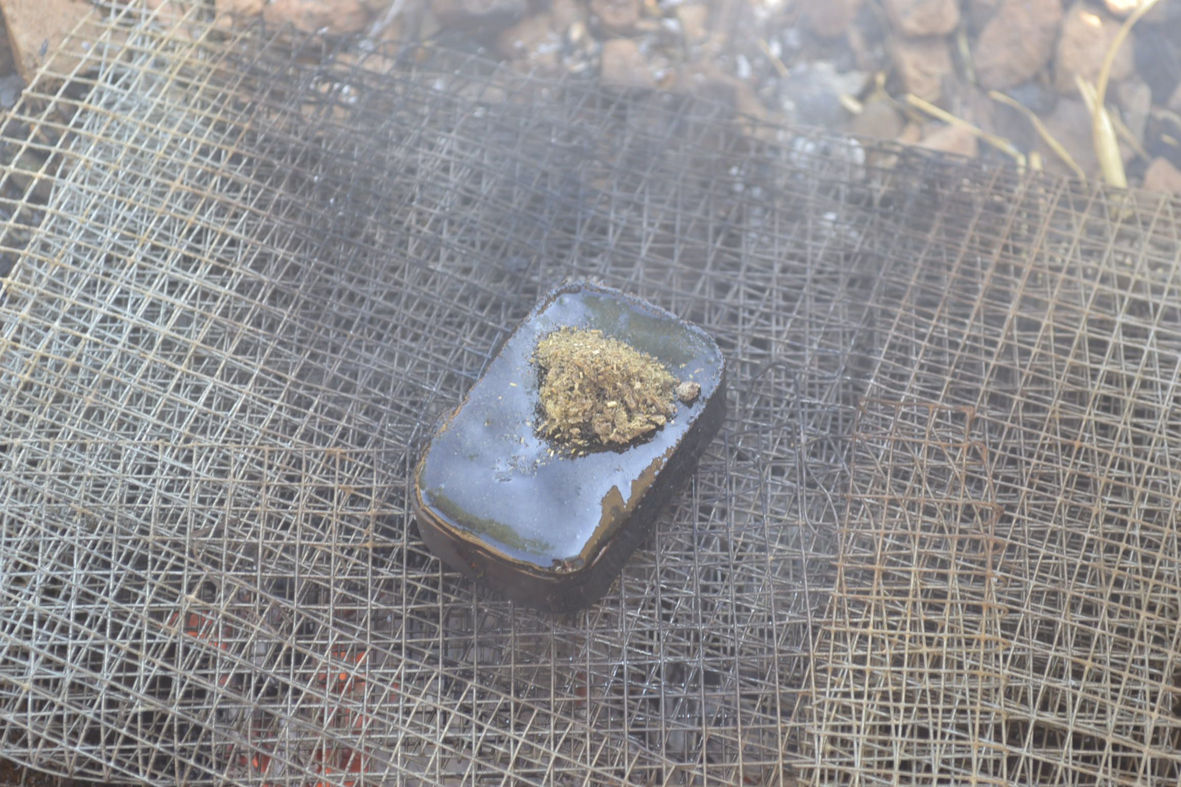 Survival Pine Tar: Pitchsticks, Fire Starter, Super Glue!! : 7 Steps ...