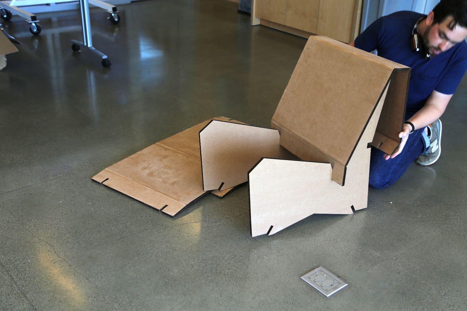 5 Piece Cardboard Lounge Chair : 6 Steps (with Pictures) - Instructables