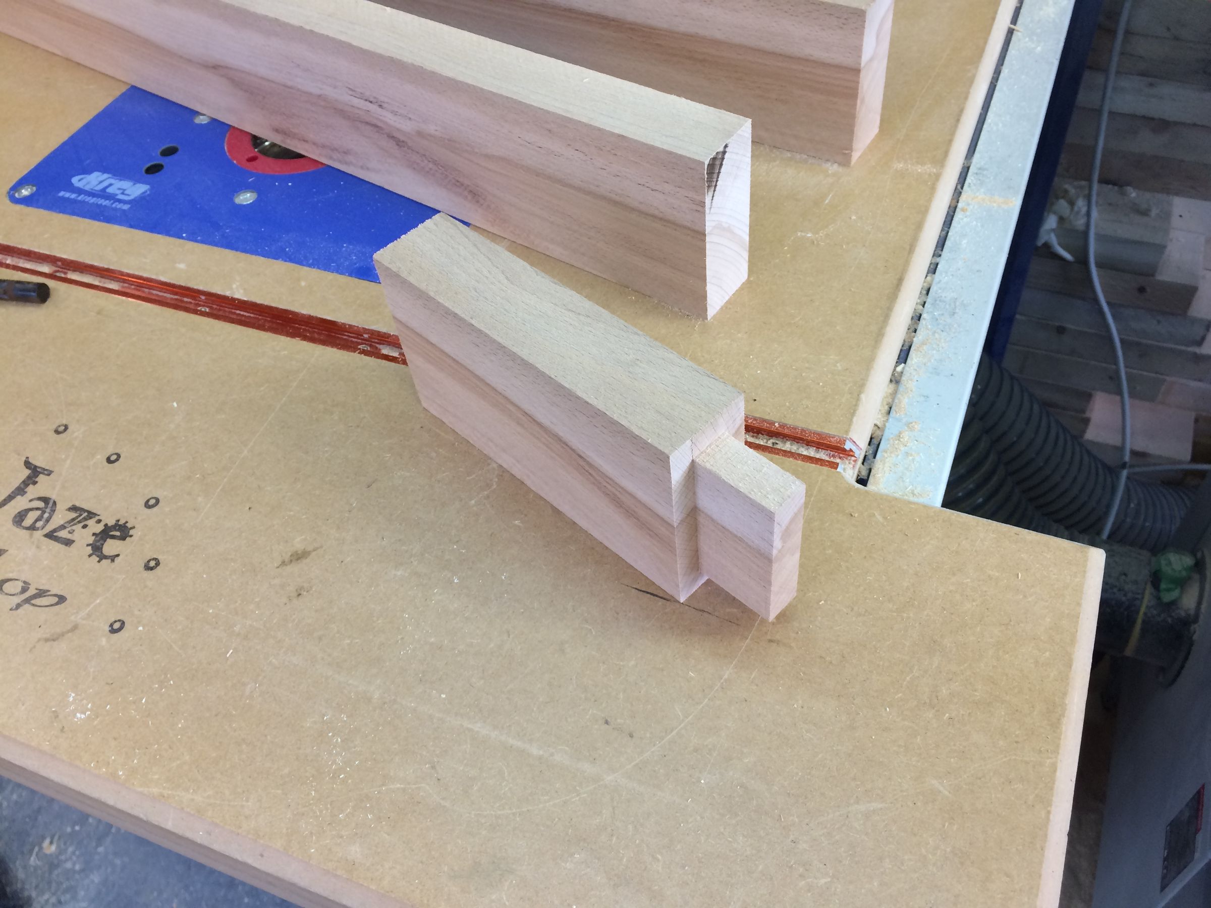 Woodwork Bench Vise From Scrap : 6 Steps (with Pictures) - Instructables