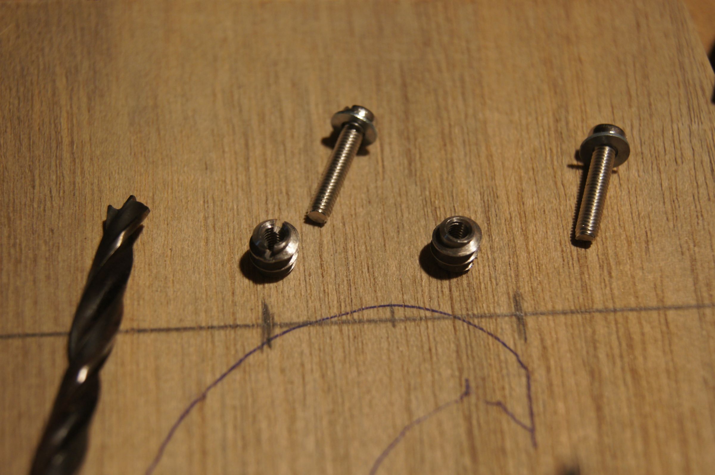 Faux Power Plug As a Switch : 5 Steps (with Pictures) - Instructables