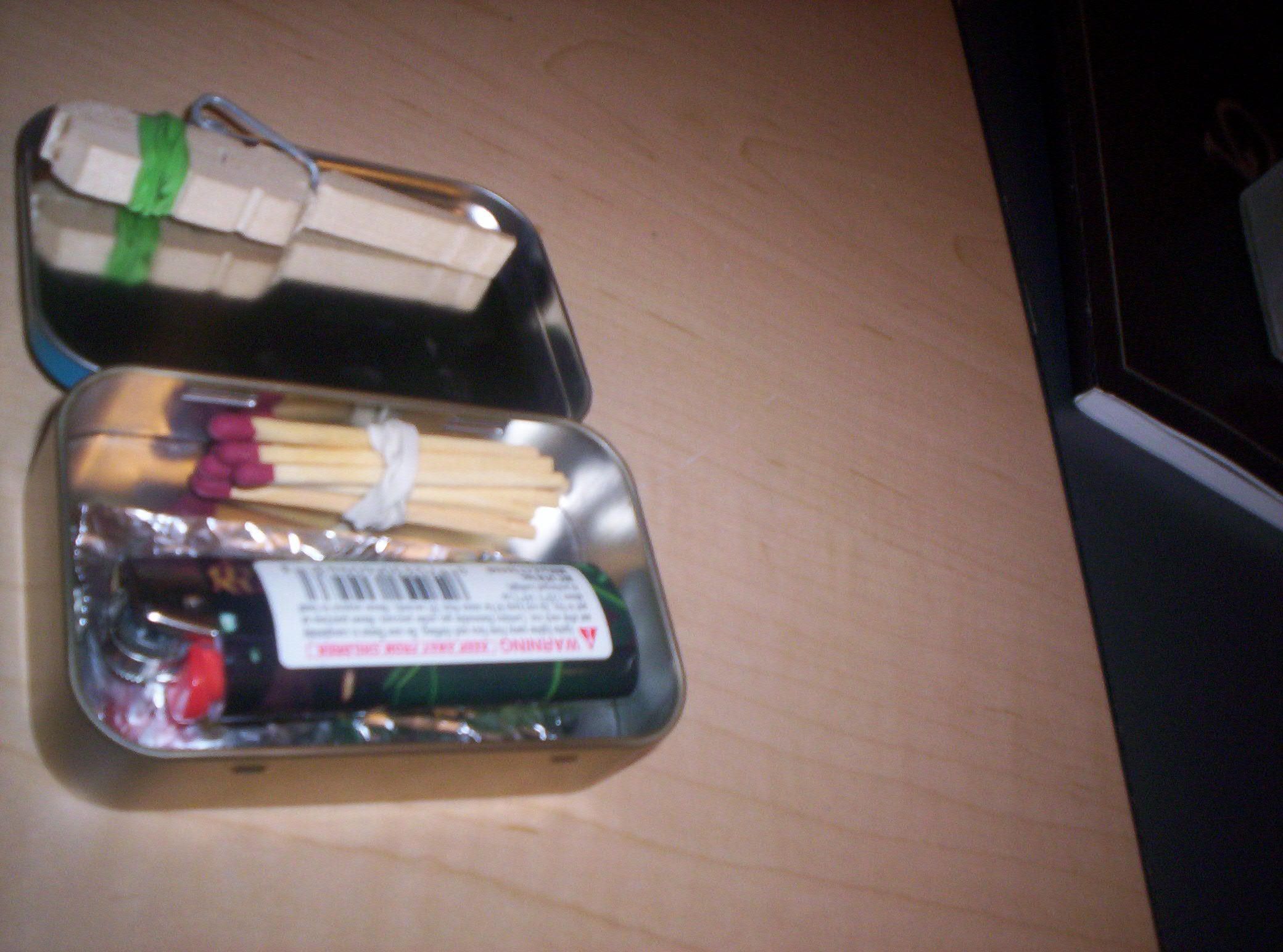 Altoids Carrying Case for Match Rockets : 4 Steps - Instructables