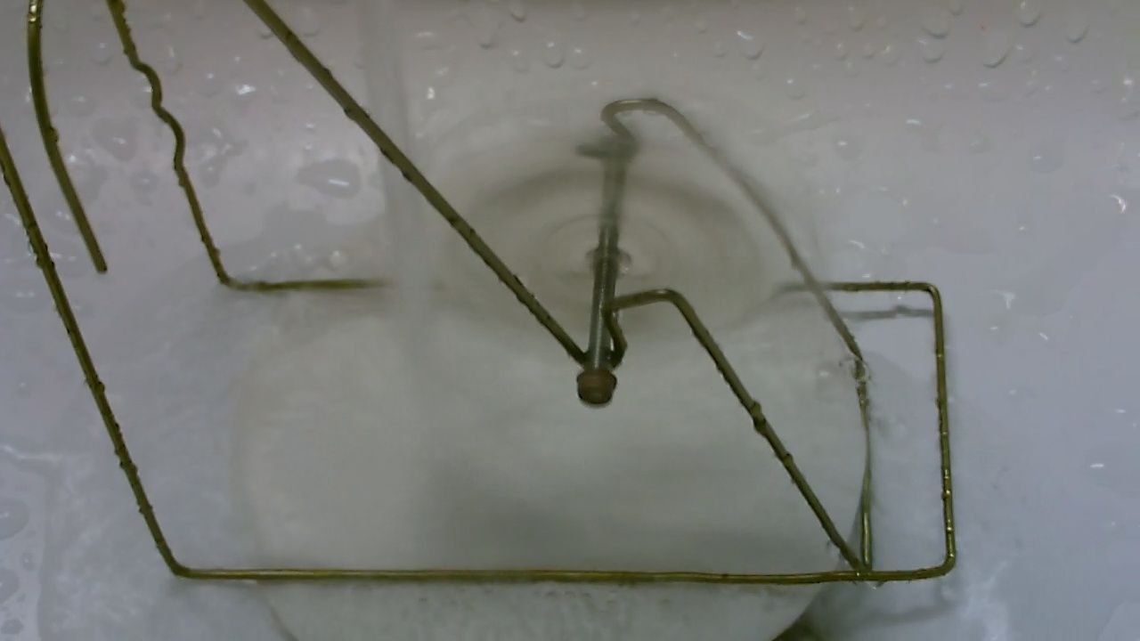 How to Make a Waterwheel - Simple Micro-Hydro (using a Bottle, Metal ...