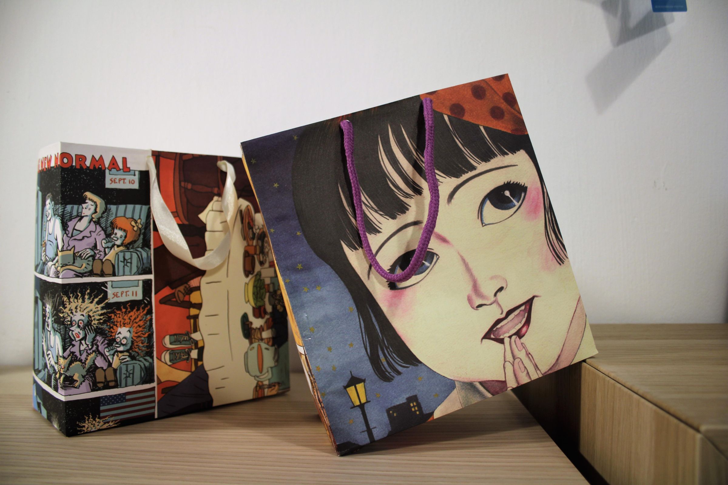 Easy Gift Bag Made of Comic Books : 8 Steps (with Pictures) - Instructables