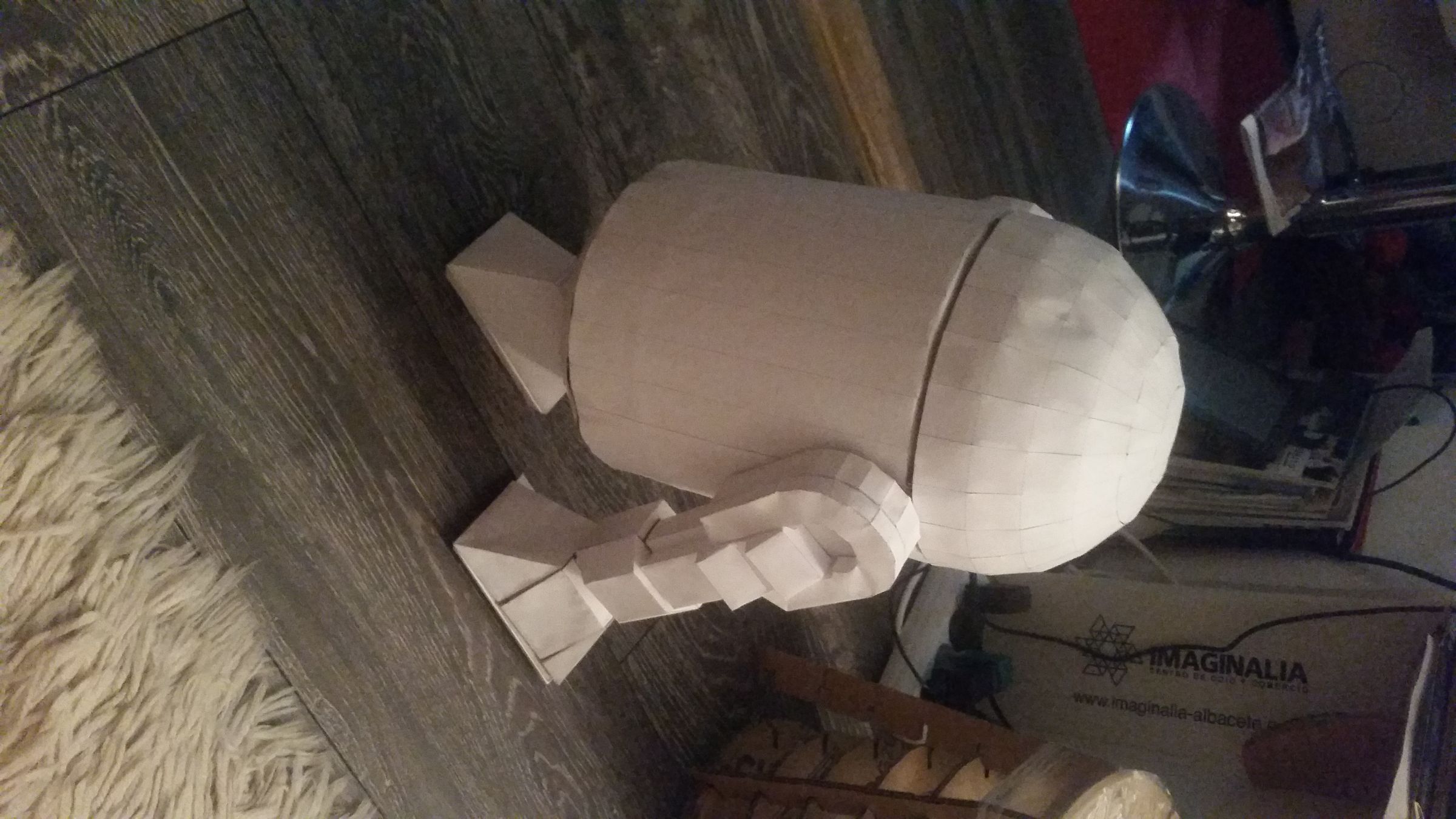 Cardboard R2-D2 With Secret Compartment : 8 Steps - Instructables