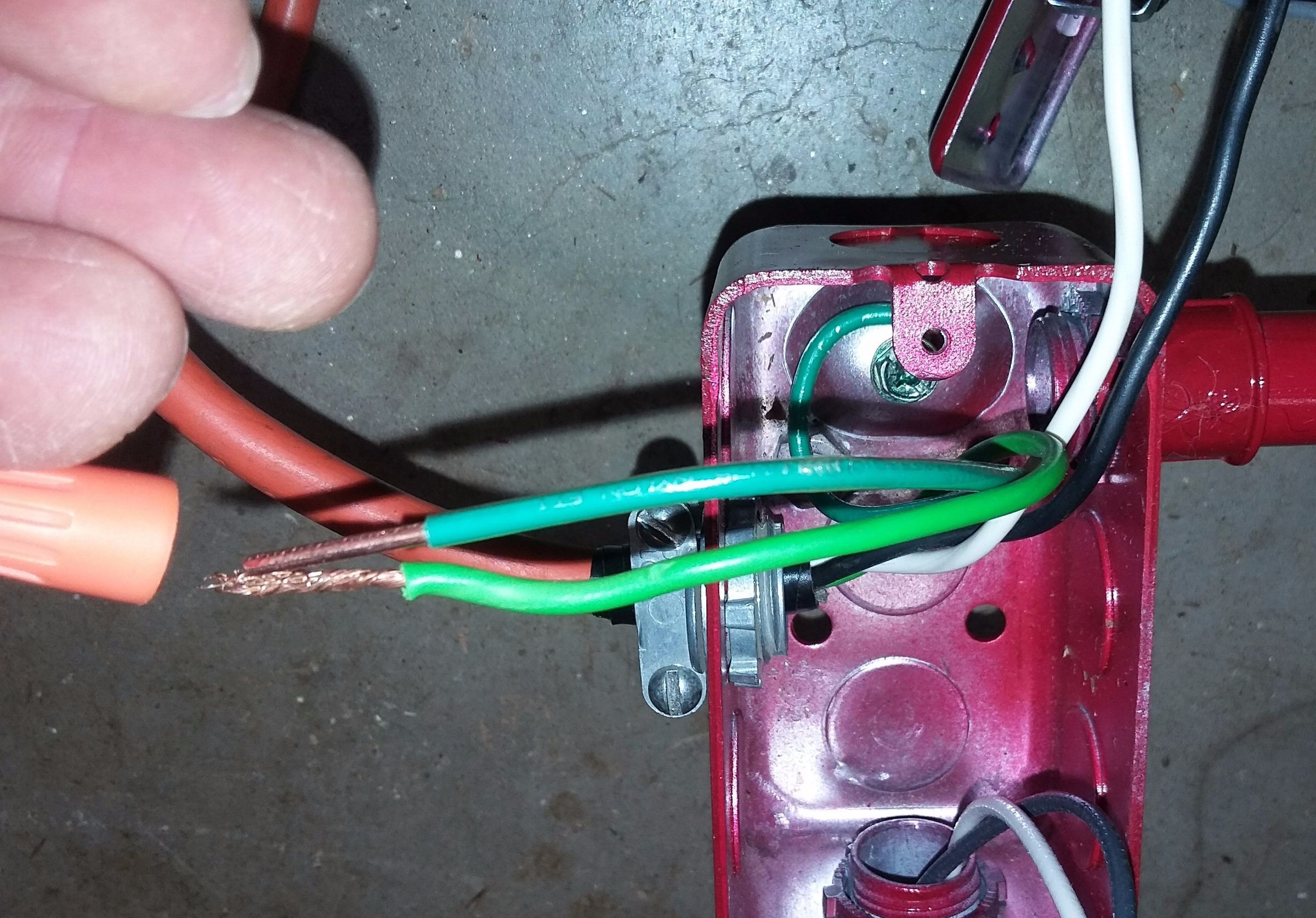 LED EMT (Electric Metallic Tubing) Light Fixture (Old School) : 6 Steps ...