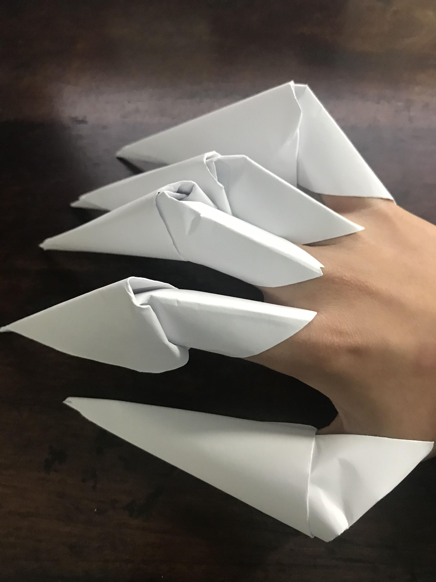 How to Create a Paper Claw : 8 Steps (with Pictures) - Instructables