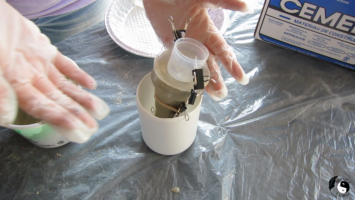 How to Make a Lightbulb Planter From Plastic Packaging! : 9 Steps (with ...