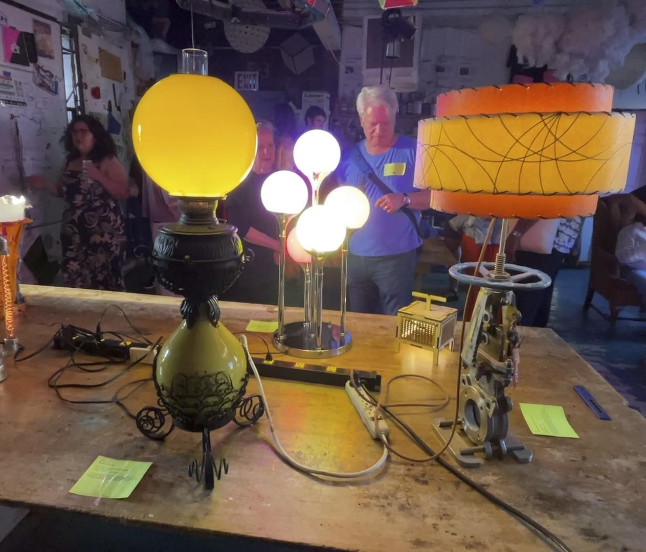 How to Rewire a Vintage Lamp : 5 Steps (with Pictures) - Instructables