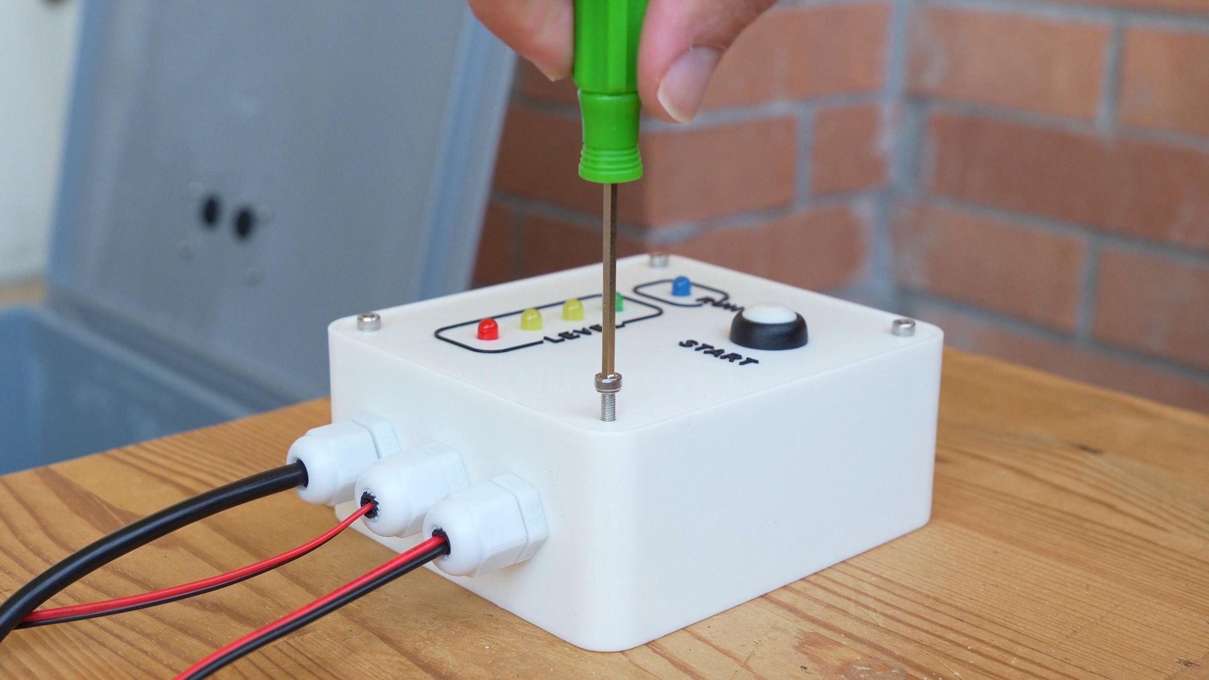 ESP32 Irrigation System With Water Reservoir : 10 Steps (with Pictures ...