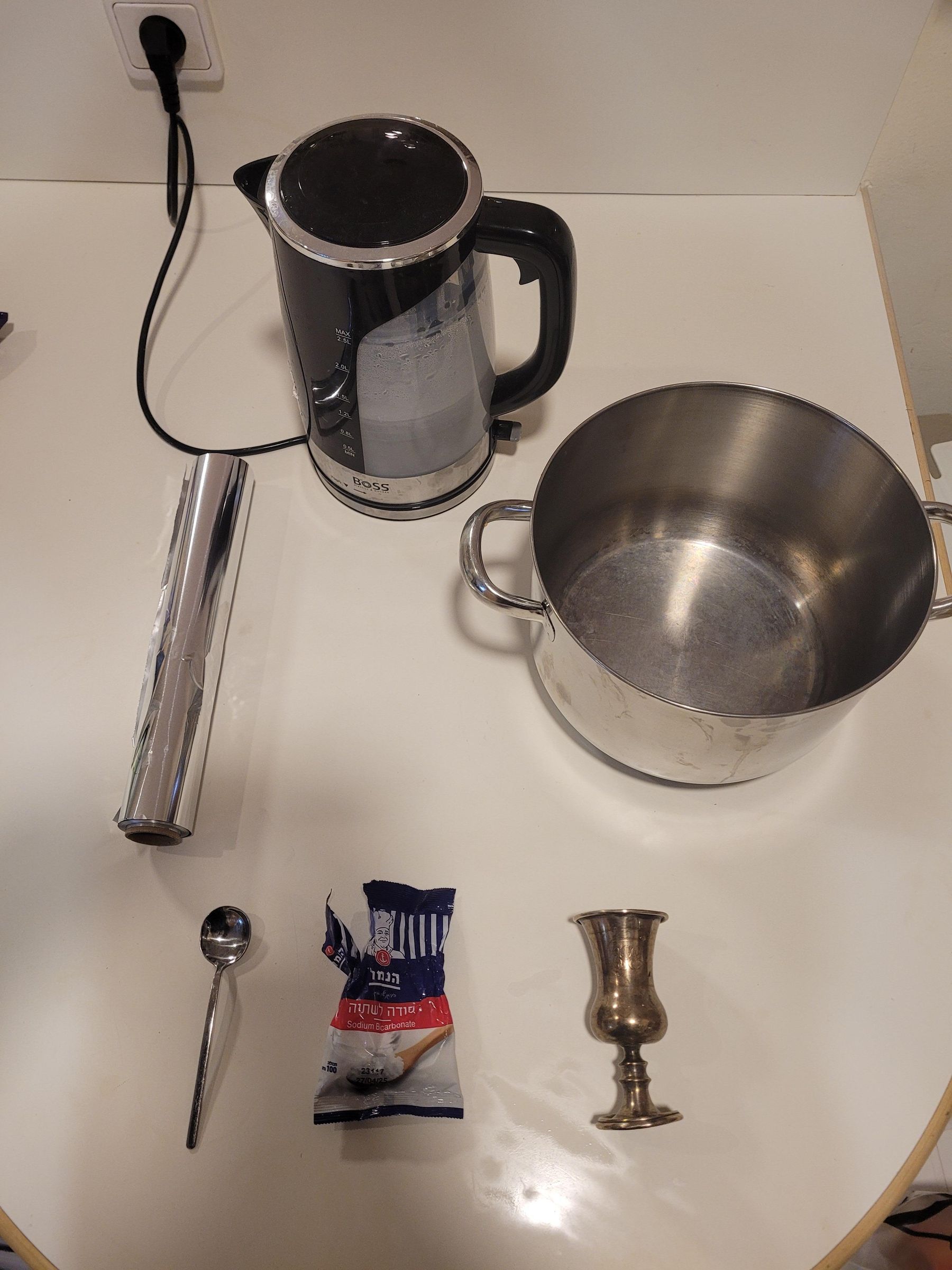 Silver Cleaning and Polishing With Natural Ingredients : 6 Steps ...