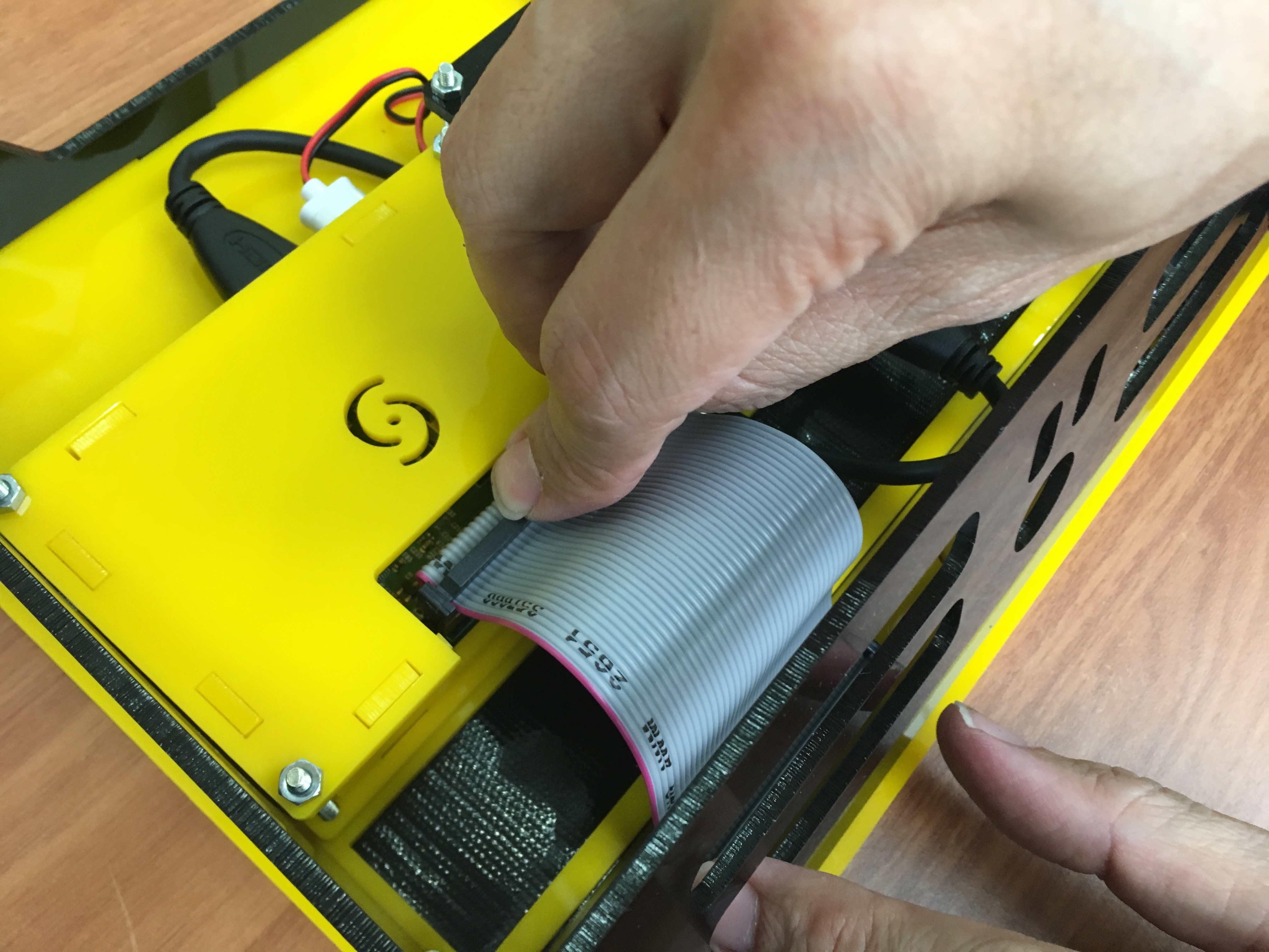 Samytronix Pi: DIY Raspberry Pi Desktop Computer (with Accessible GPIO) : 13 Steps (with ...