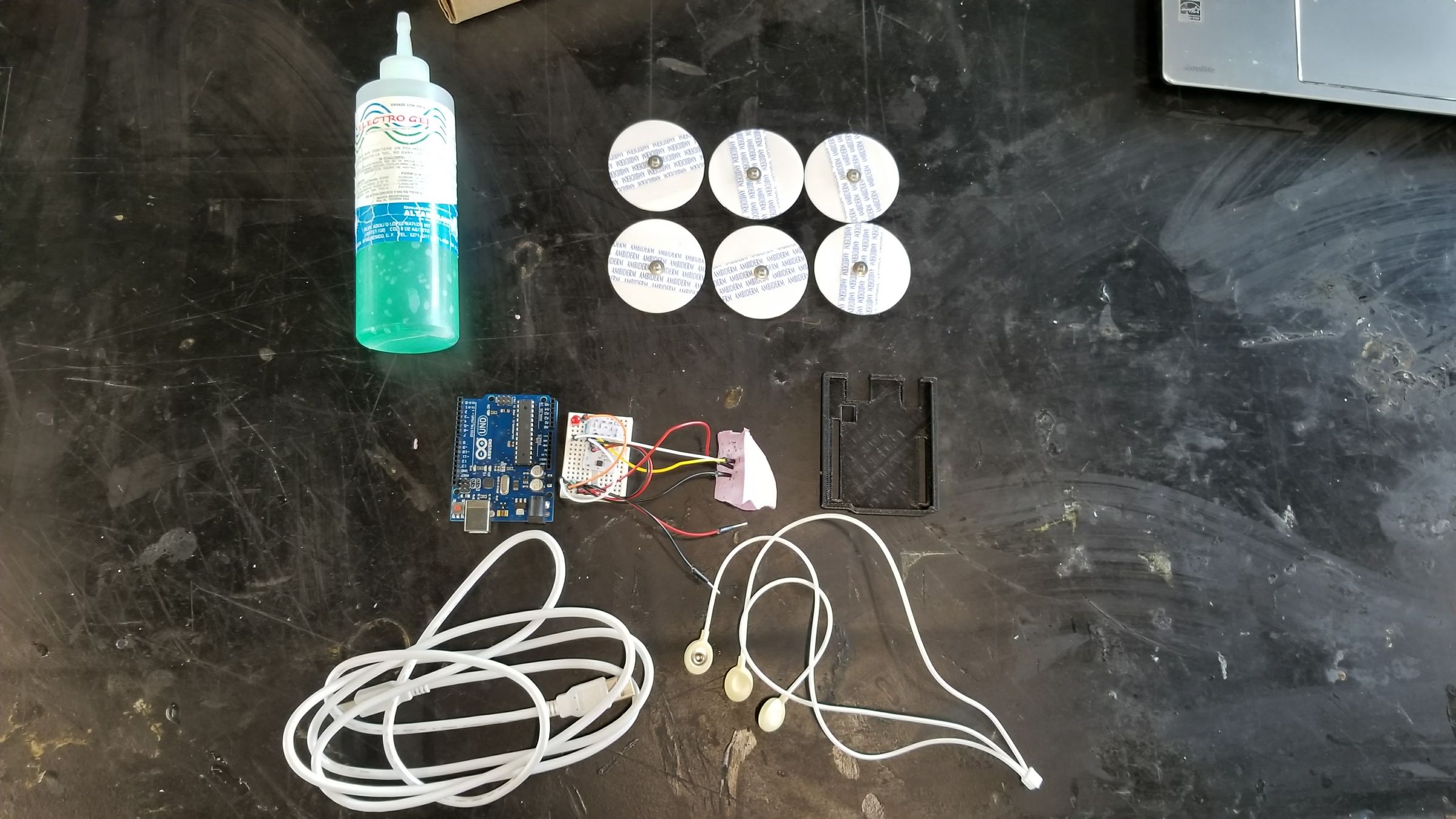 Portable Electrocardiogram : 5 Steps (with Pictures) - Instructables