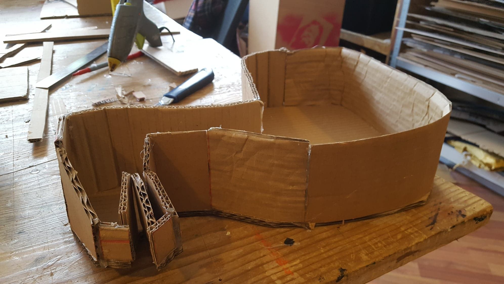 Cardboard Loot Llama Fortnite : 10 Steps (with Pictures) - Instructables