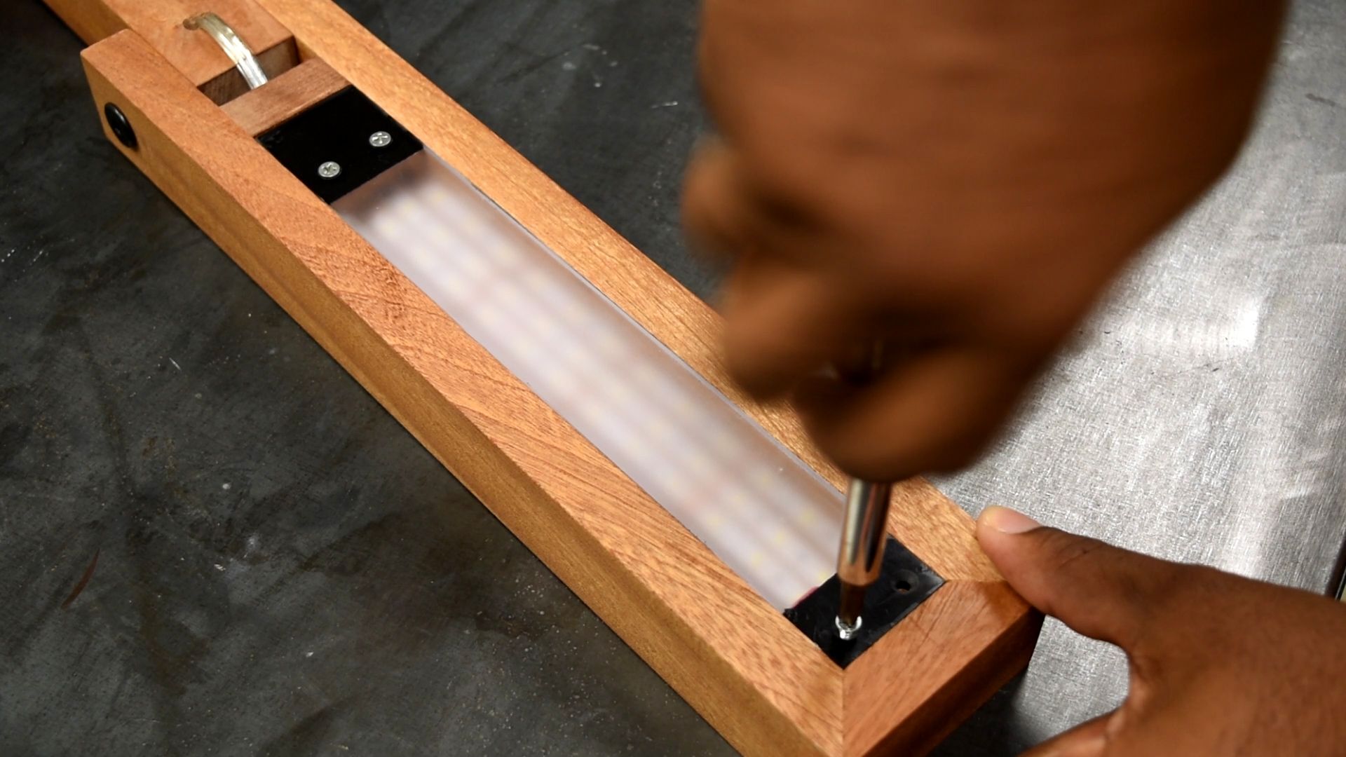 LED Concrete Desk Lamp : 8 Steps (with Pictures) - Instructables